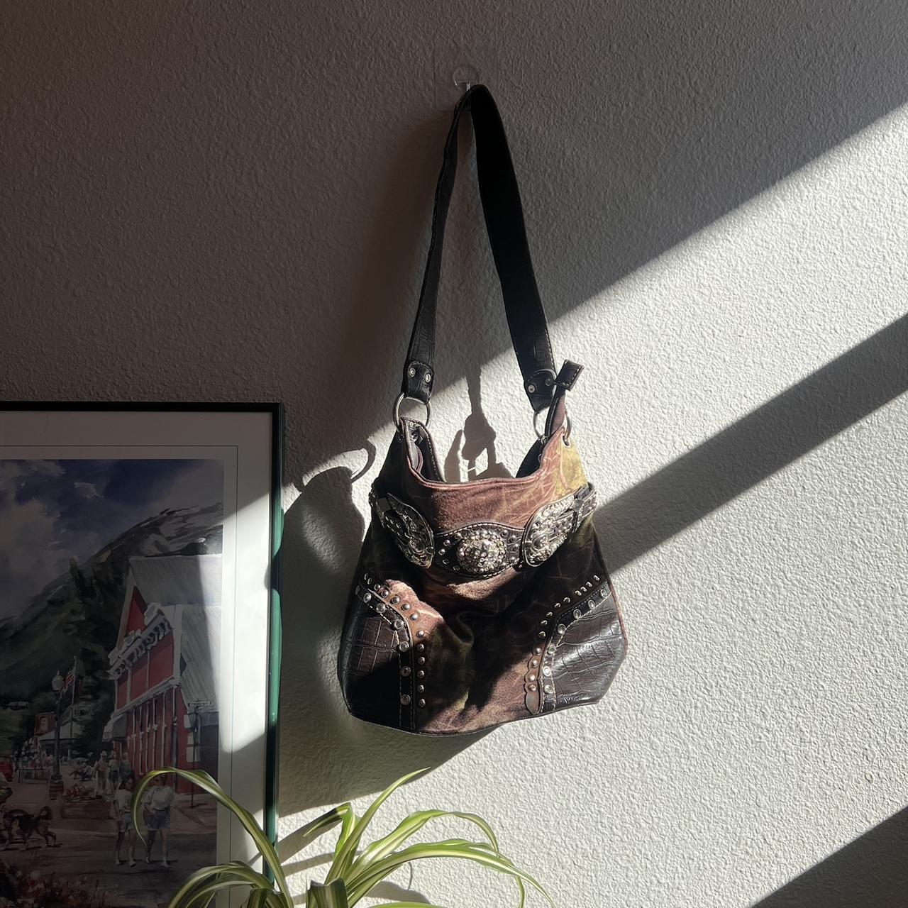 P&G Cameo Purse | Depop