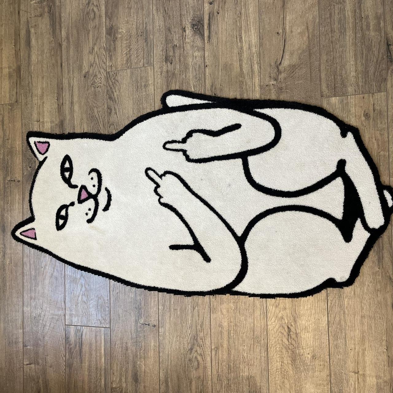 Rip and dip rug Minor staines - Depop