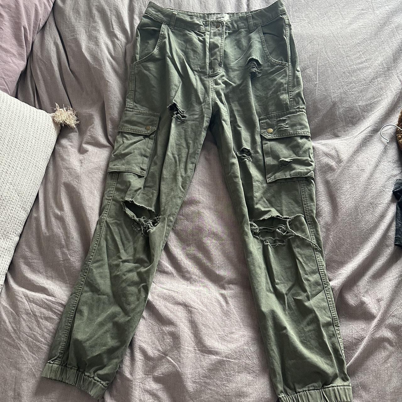 Khaki New Look ripped cargo pants, size UK 12 (US... - Depop