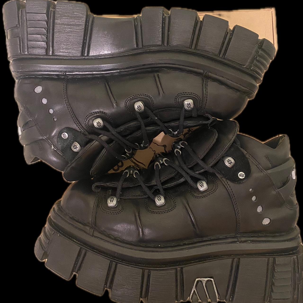 New Rock M106-S29 condition 10/10 i can trade on... - Depop