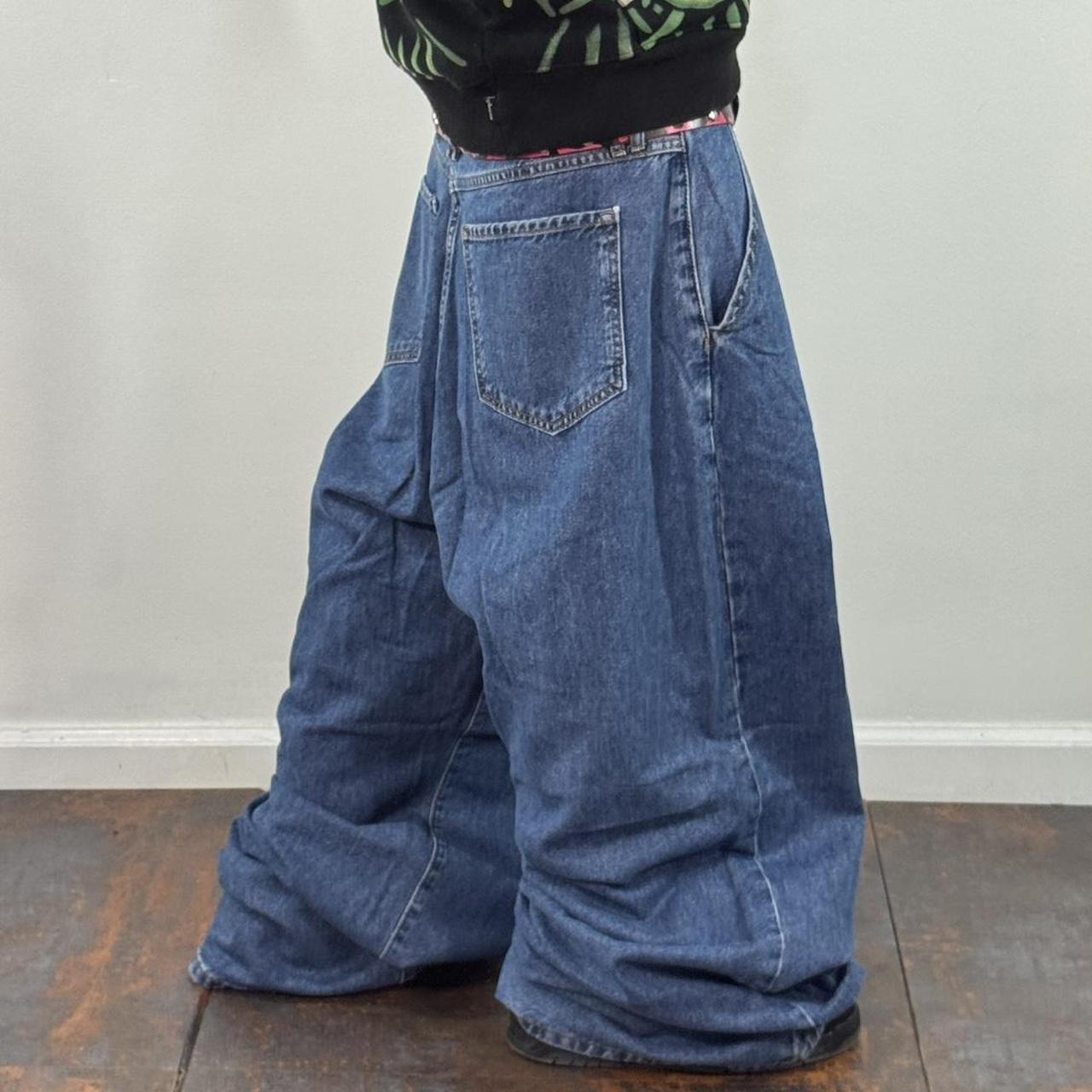 Y2K 2000s BAGGY JEANS 💙💙 Measures 34 waist x 34... | Depop
