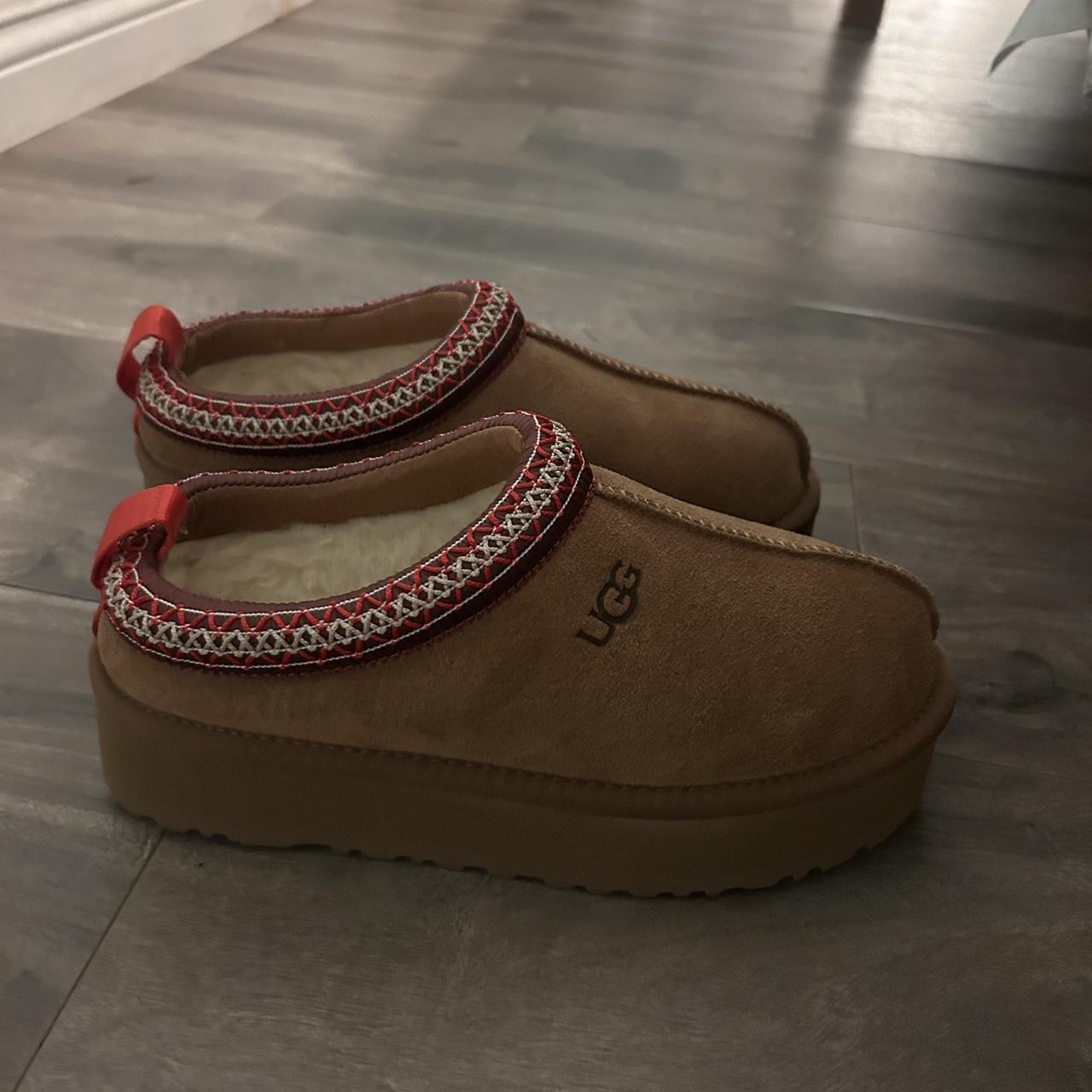 platform tasman uggs size 6 women no paypal , send... - Depop