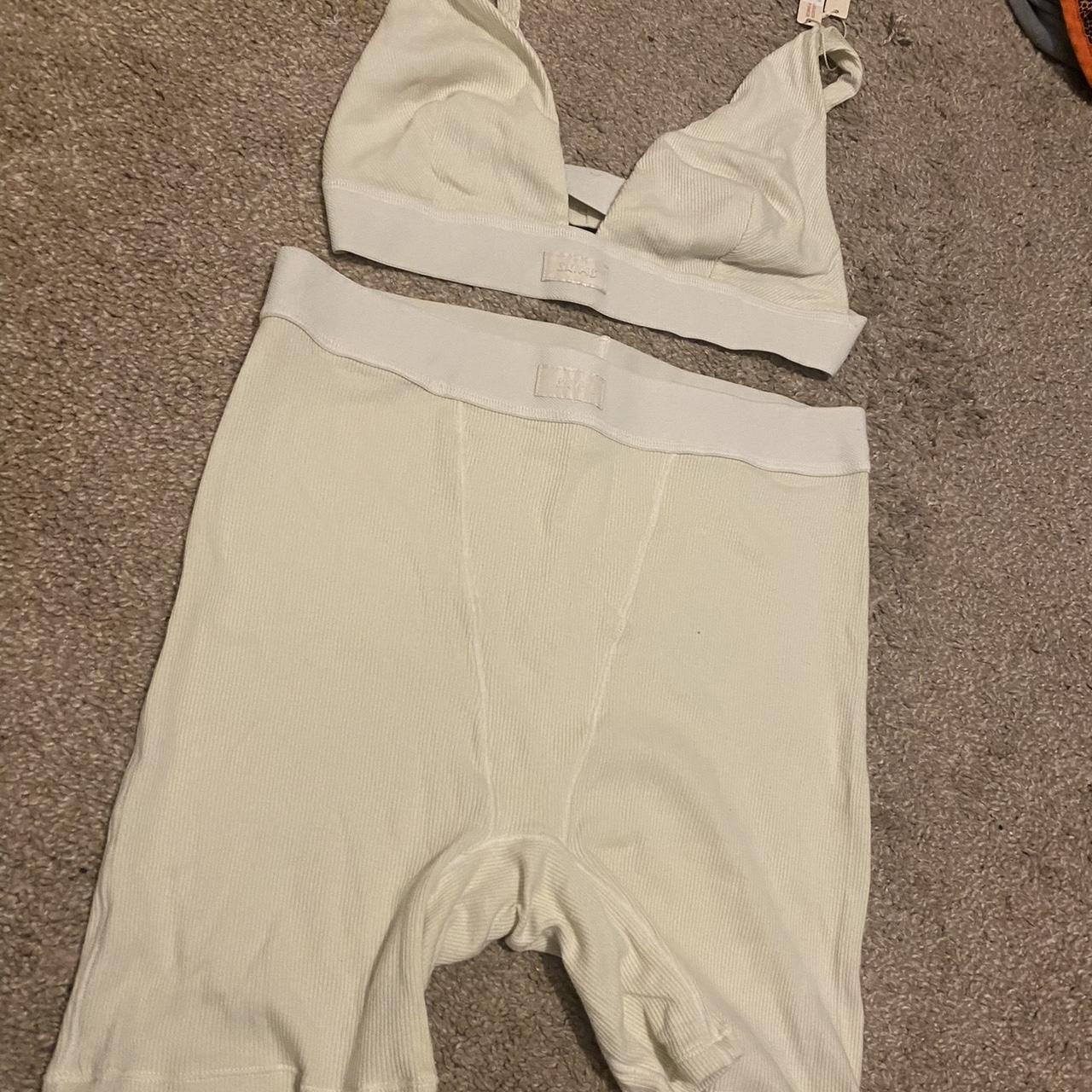 Cream colored Skims set. Never worn and new with... - Depop