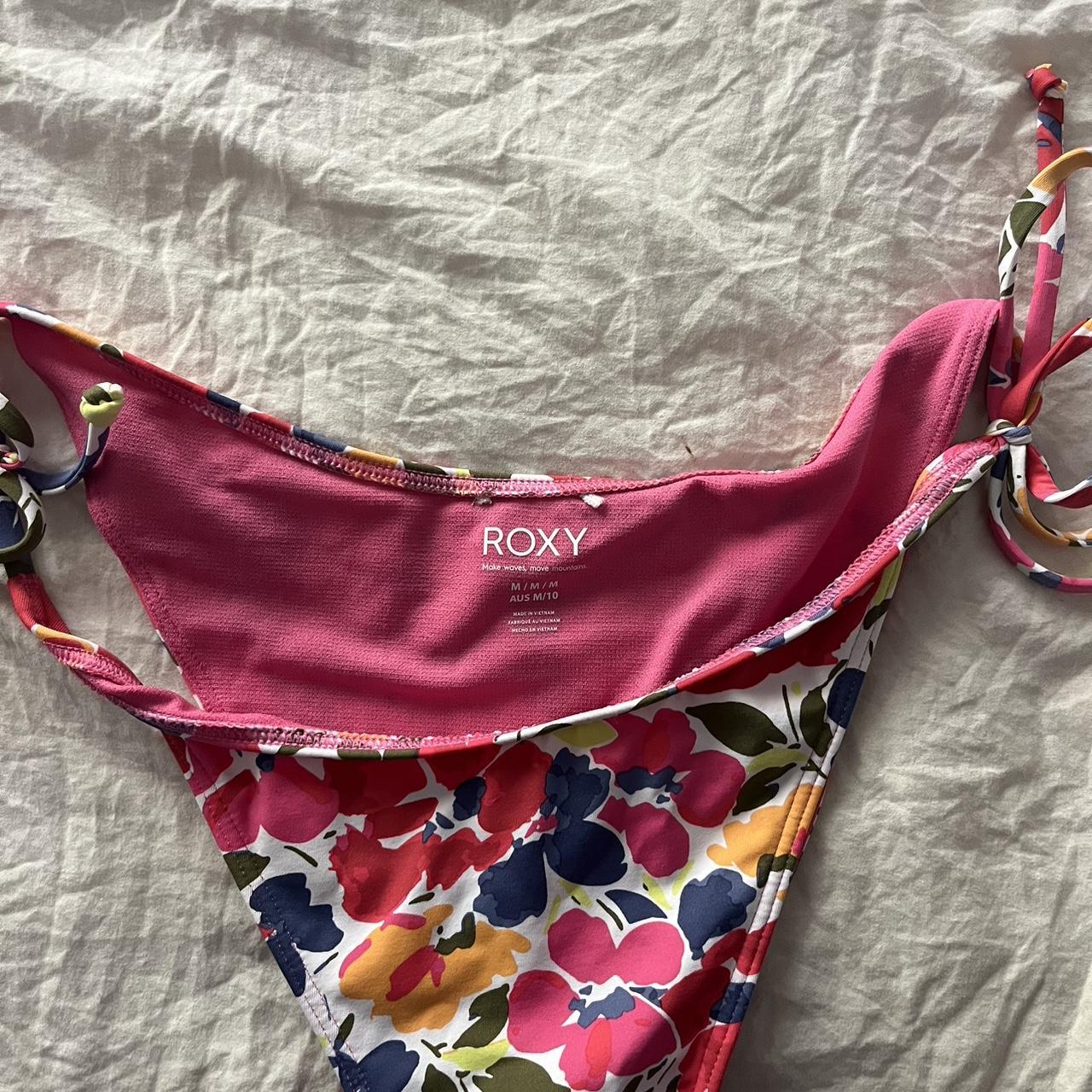 Roxy bikini set Never worn! Large top (fits medium)... - Depop