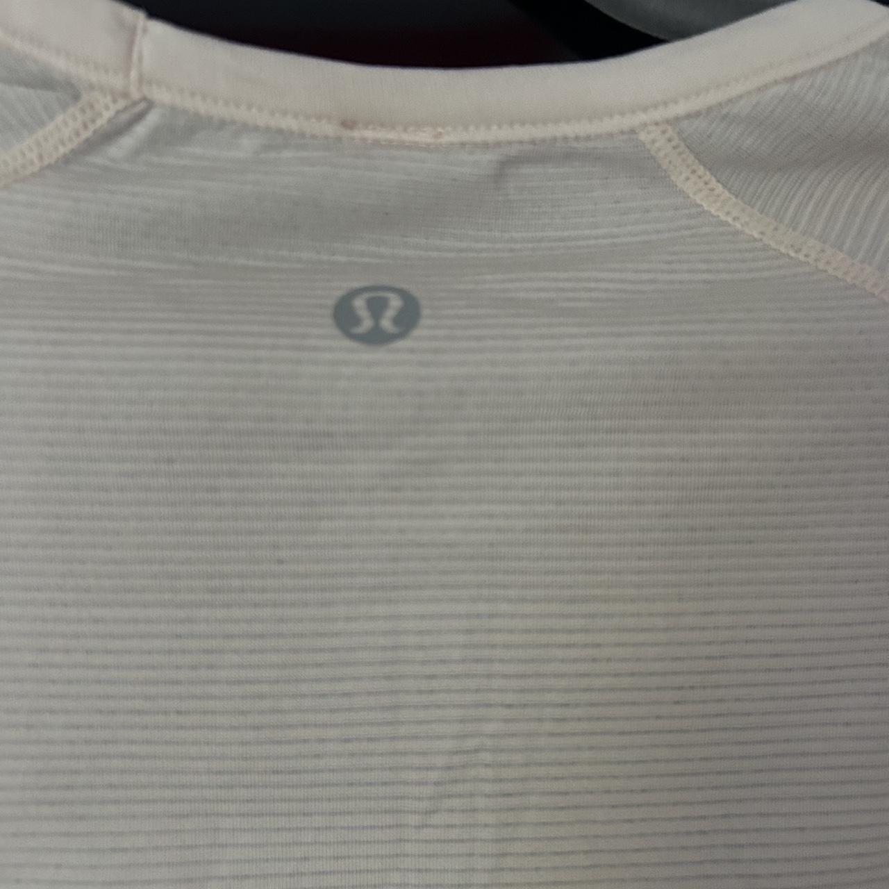 lululemon top *has a makeup stain on it - Depop