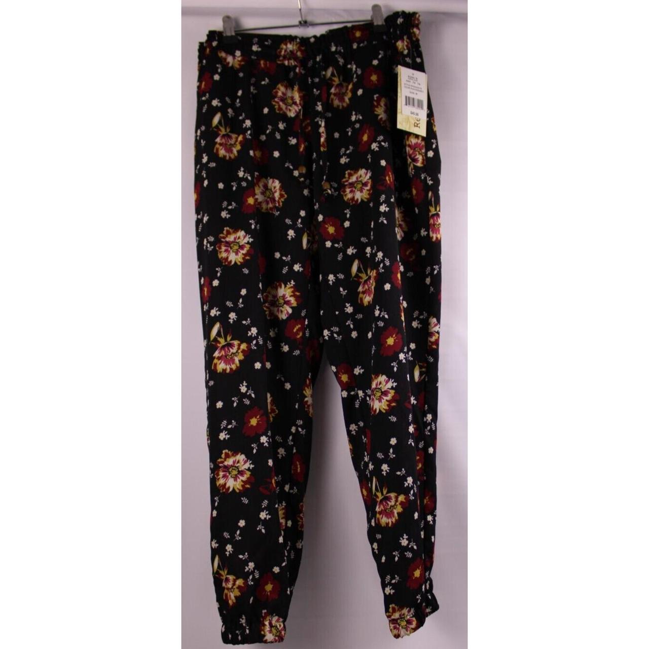 Rewind Pants Capri Black And Red Floral Print NWT... - Depop