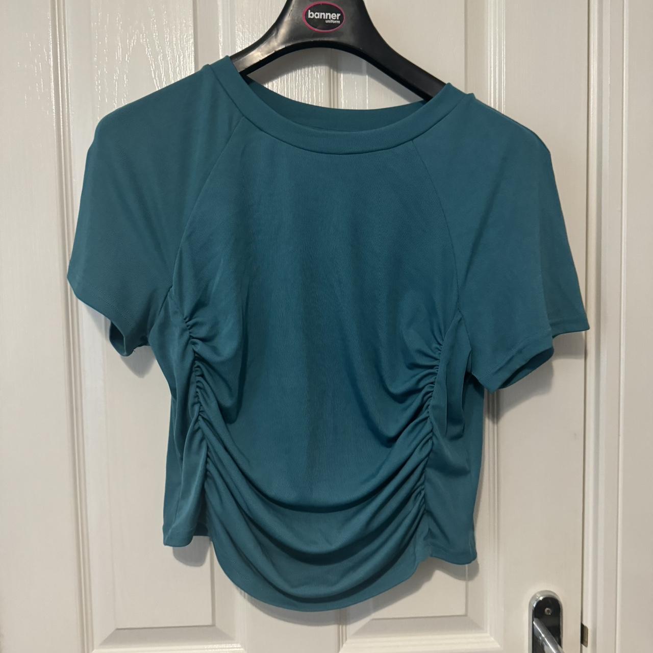 Turquoise blue crop top, trendy and cute - Depop