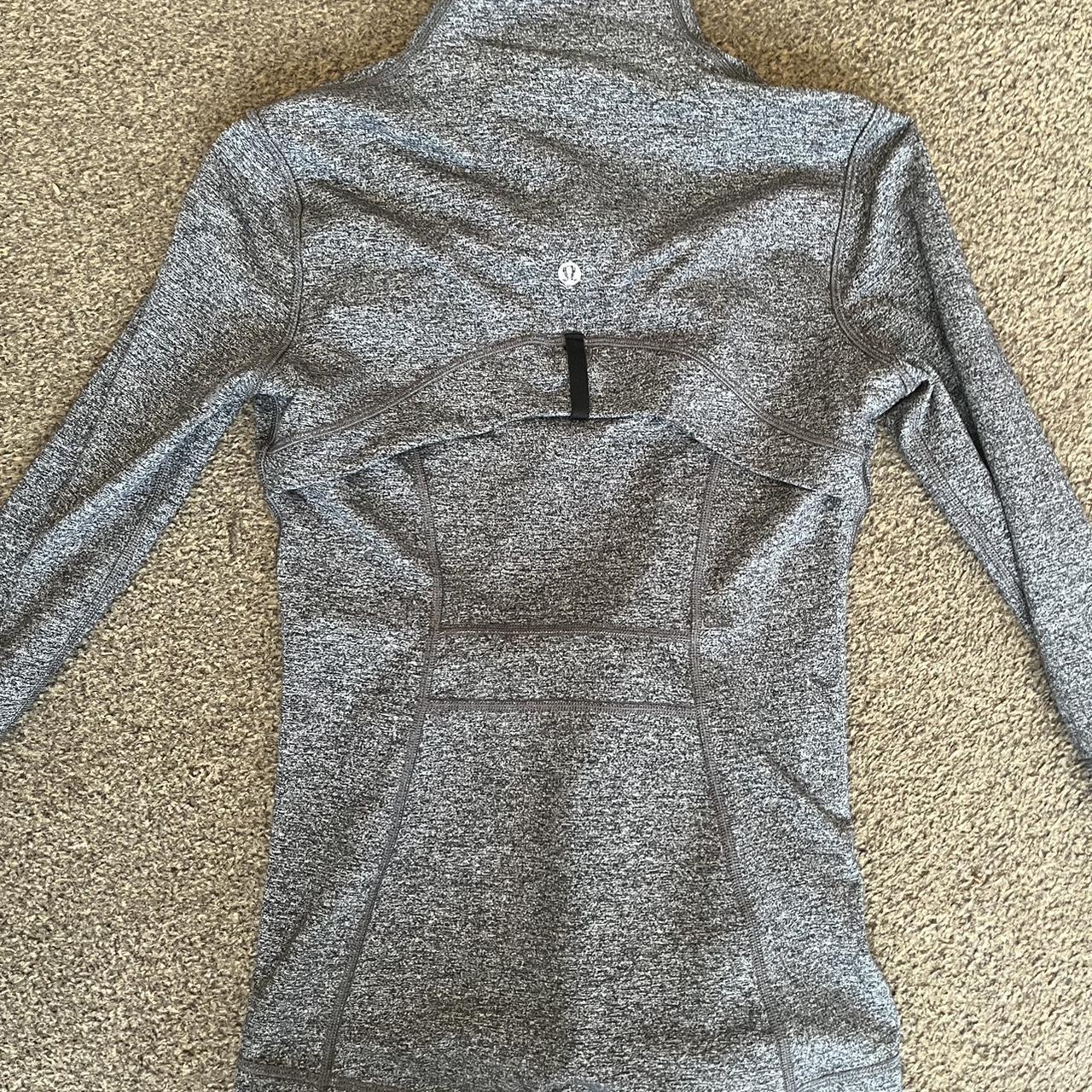 LULULEMON grey define jacket SIZE US 6 (UK 10) great... - Depop