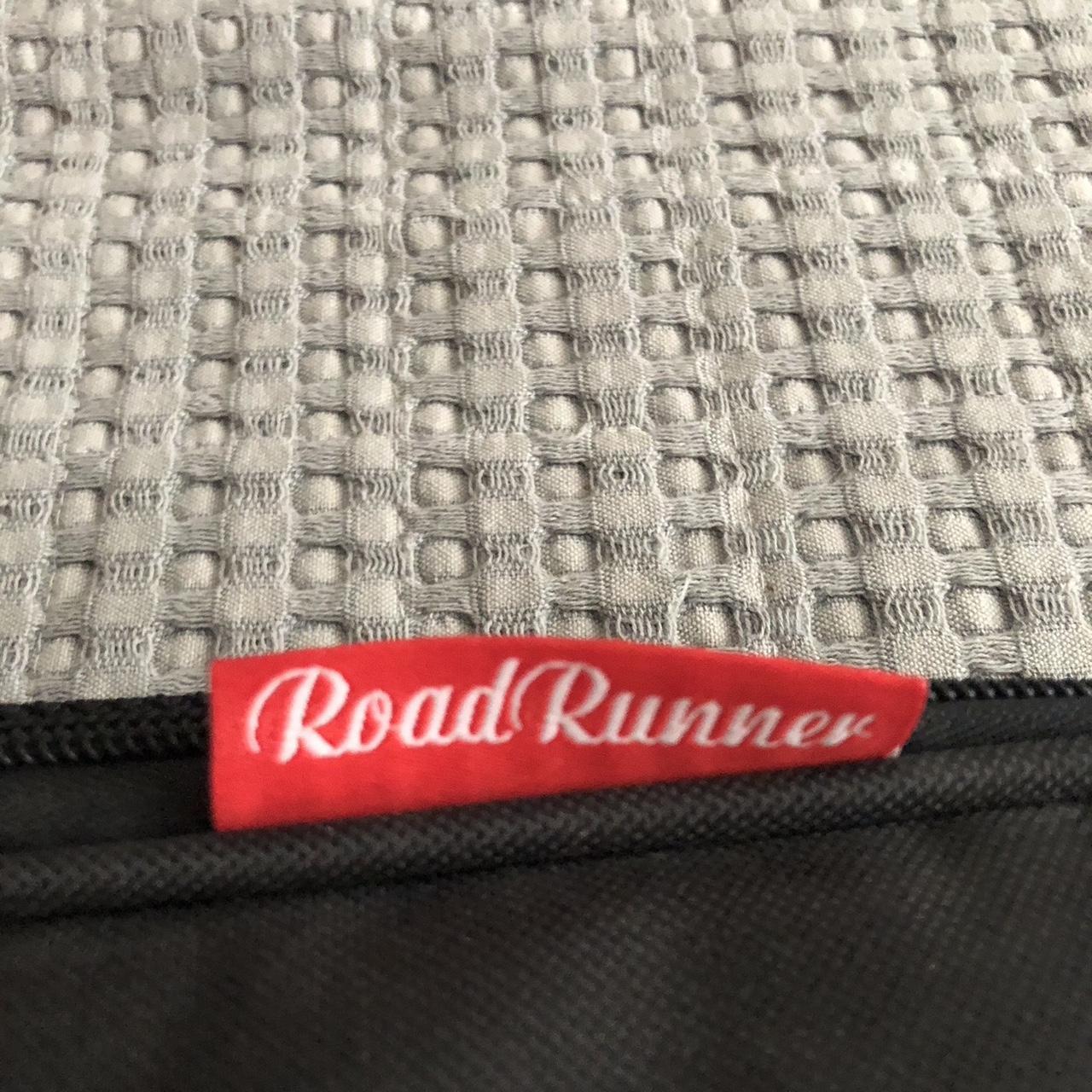 Road Runner Glow In The Dark Tiki Ukulele - Depop