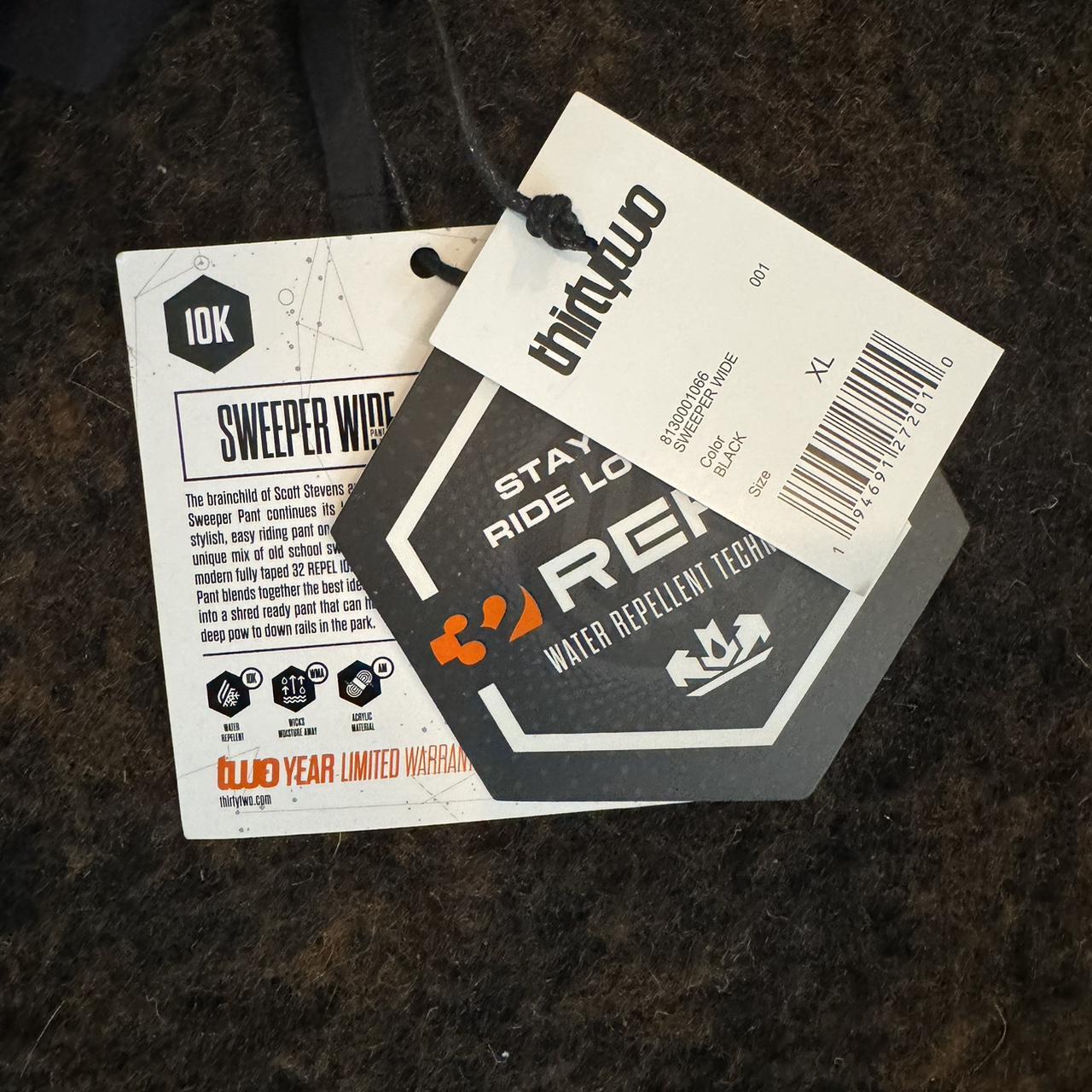 Thirty Two Sweeper wide snowboard pants. Size men’s... - Depop