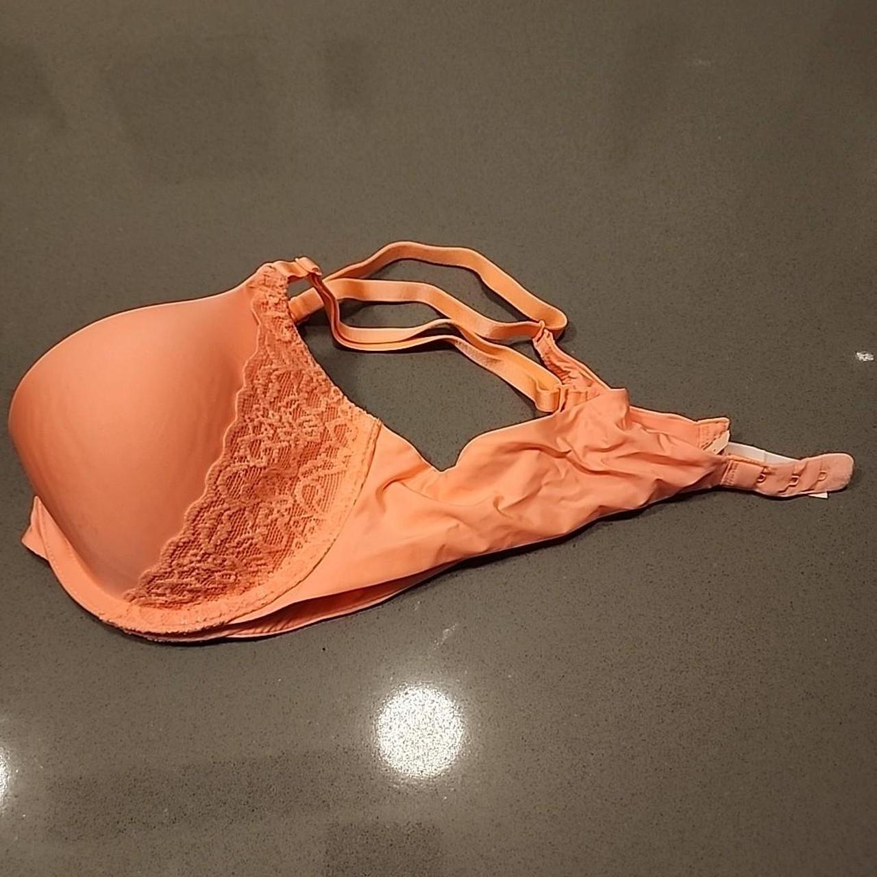 Victoria's secrets push-up bra peach color - Depop