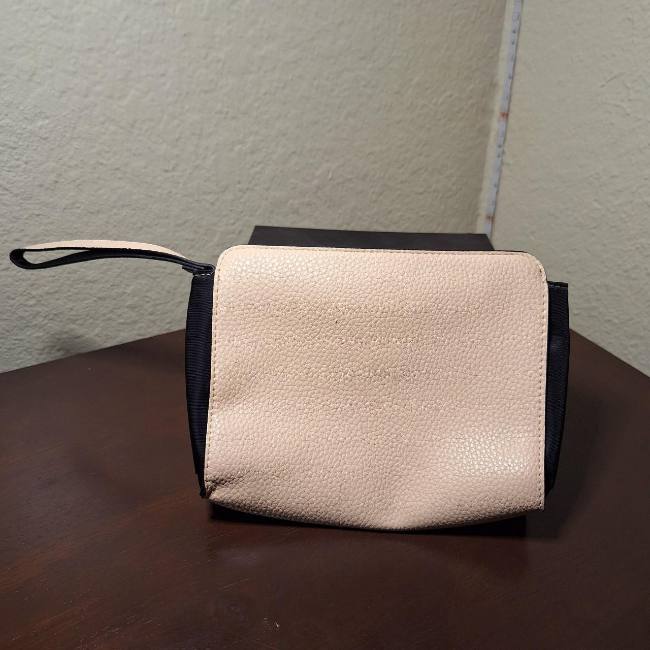 Mary Kay wallet Measurements: -Like new -no holes,... - Depop
