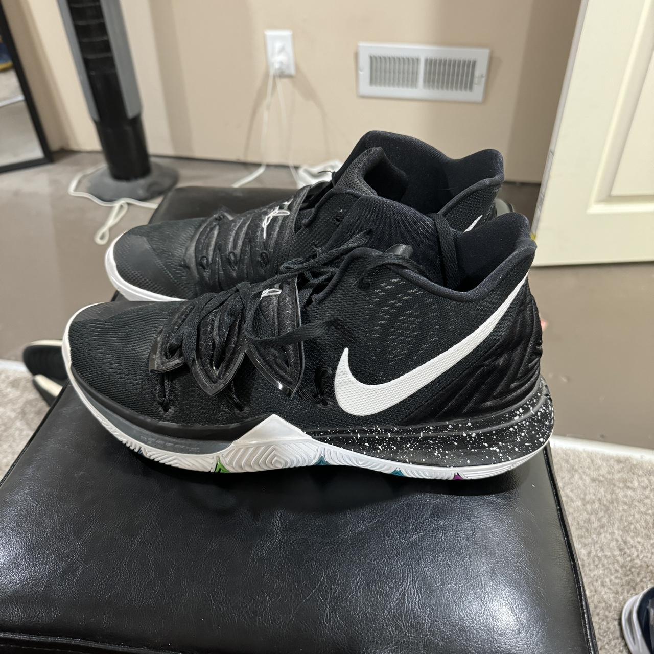 Kyrie 9s. Size 13. Really good condition i would say... - Depop