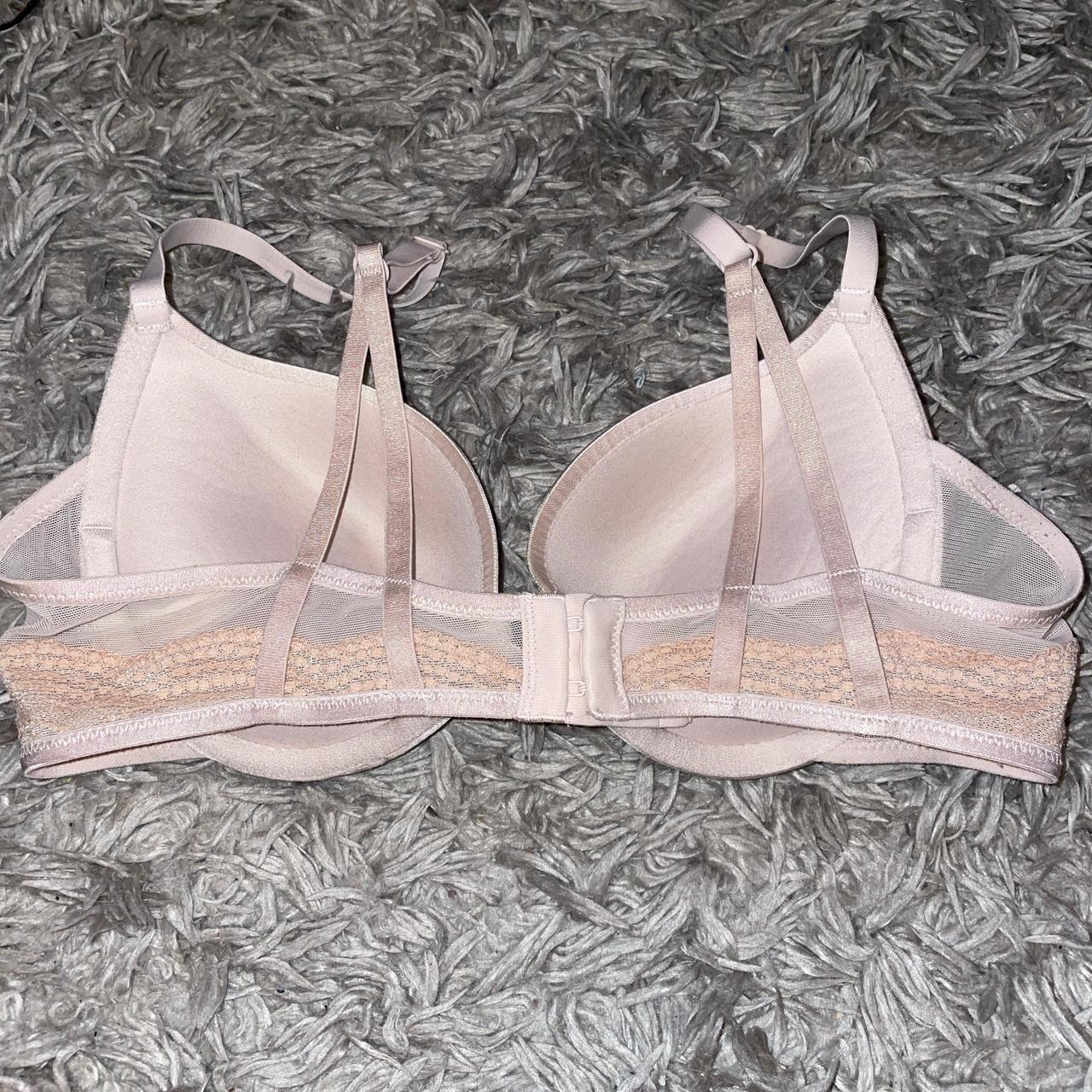 pink maidenform 34B push-up bra 2 clasp back - Depop