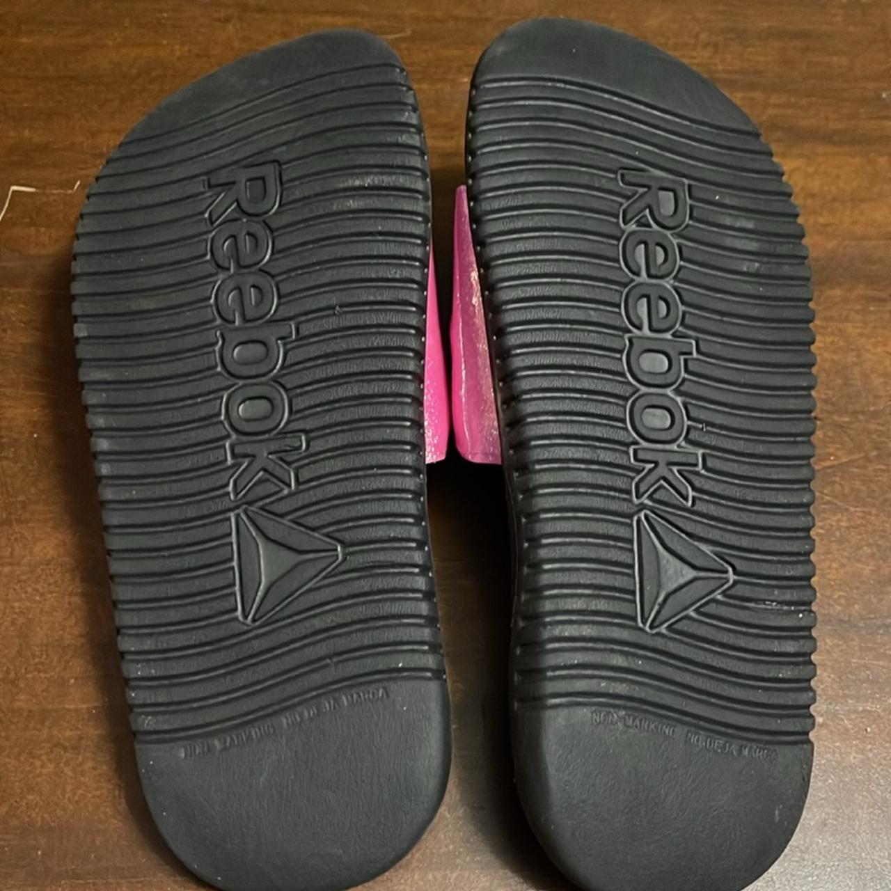 Reebok Girls Pink glitter slides size 4 Pre owned... - Depop