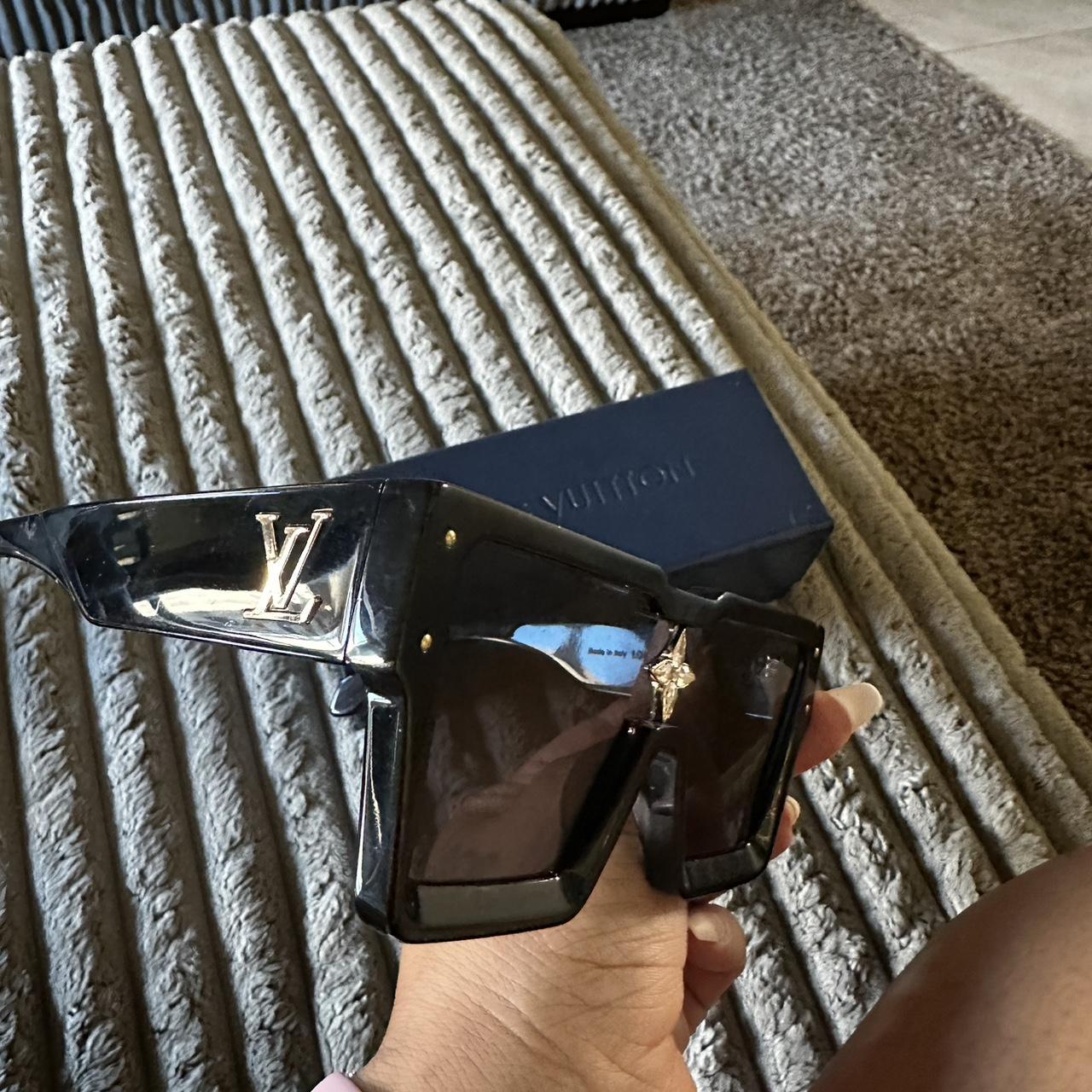 Cyclone Louie Vuitton Sunglasses never worn comes... - Depop