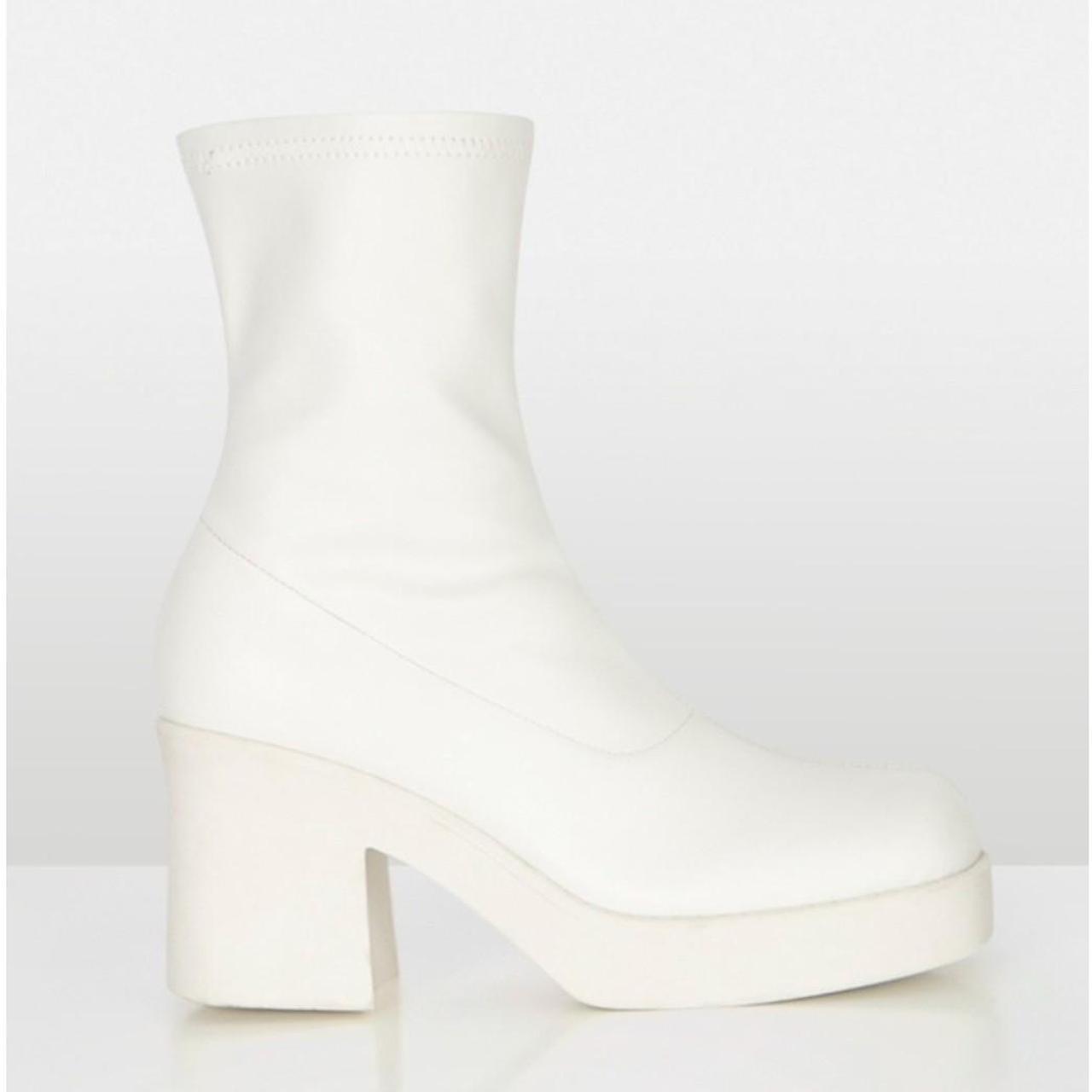 Wildfire MIMIC white boots - AU 8 (converts to UK... - Depop
