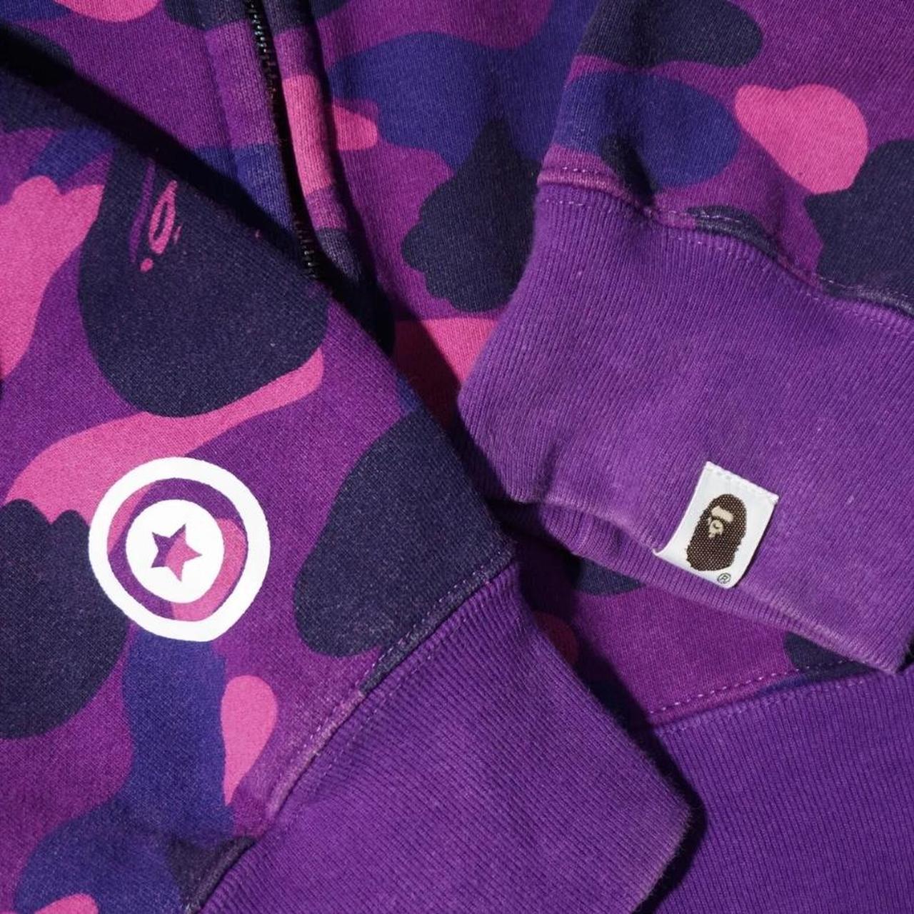 Bape hoodie worn a few times - Depop