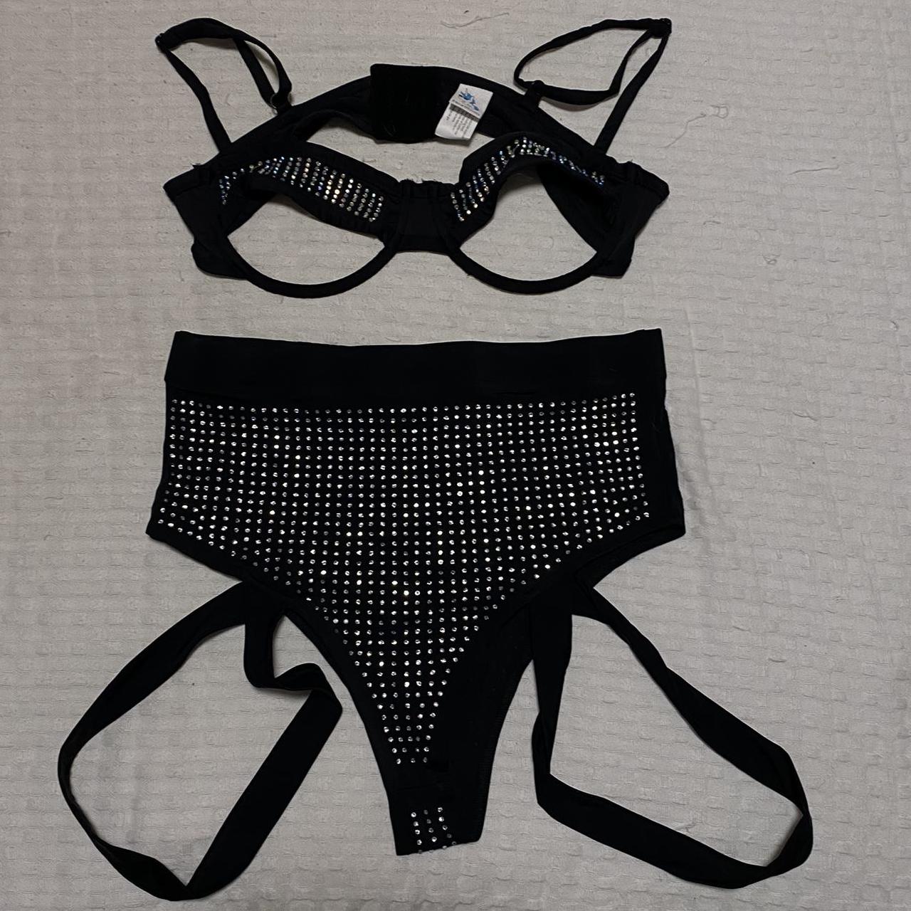 Cute rave set size large - Depop