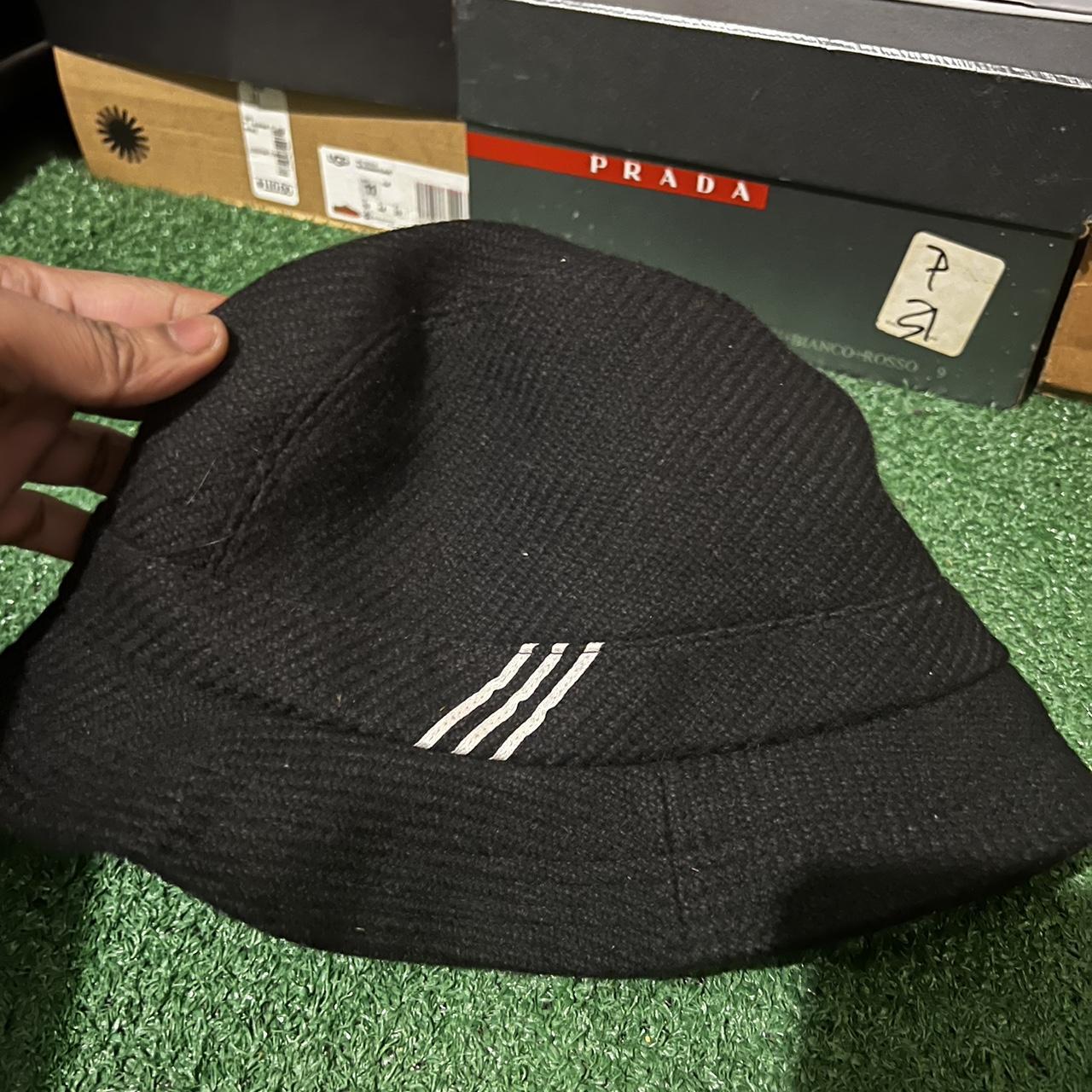 Y3 bucket hat - Depop