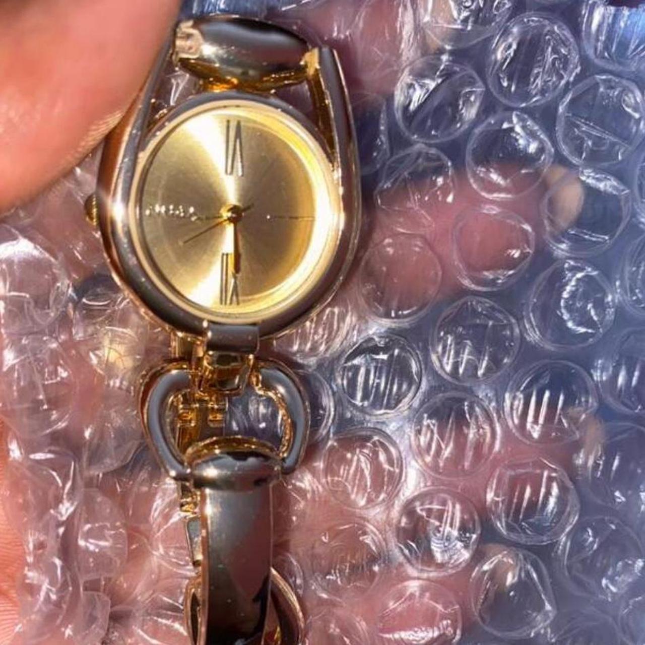 Horseshoe shaped vintage OLD MONEY watch! Very... - Depop