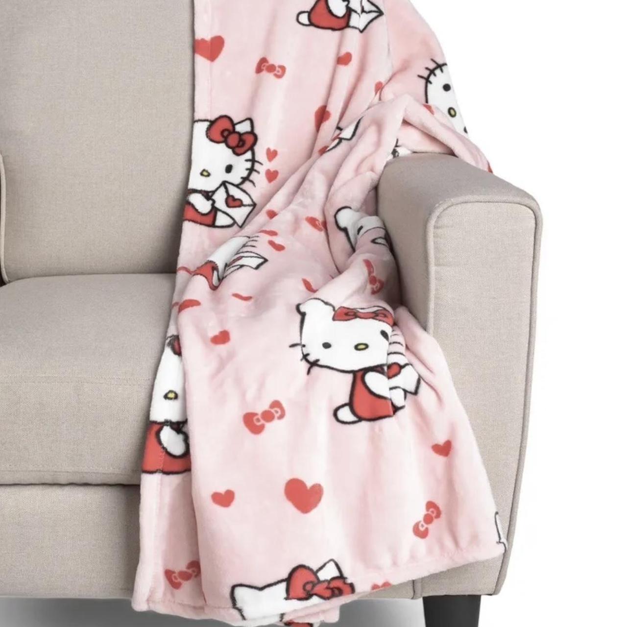 Hello kitty Valentine’s blanket - Depop