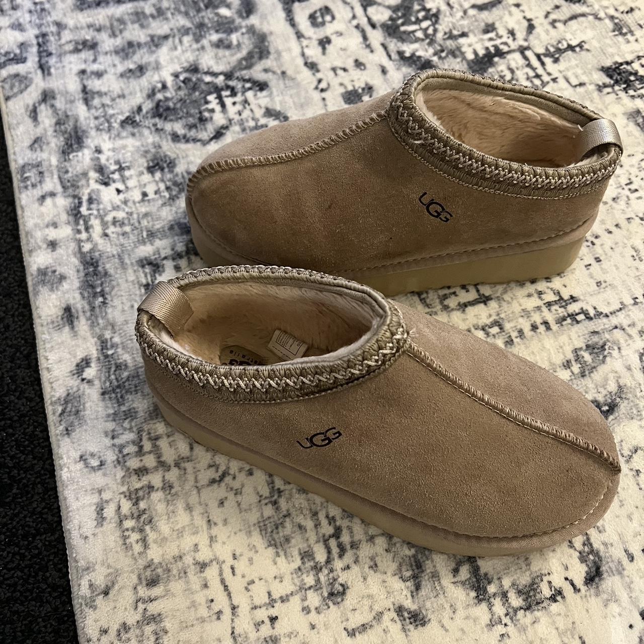 UGG tas platform slippers. worn in good conditions.... - Depop