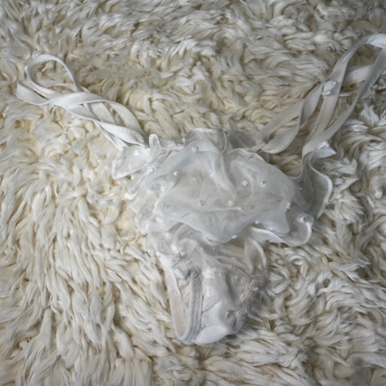 ruffled white g-string - Depop