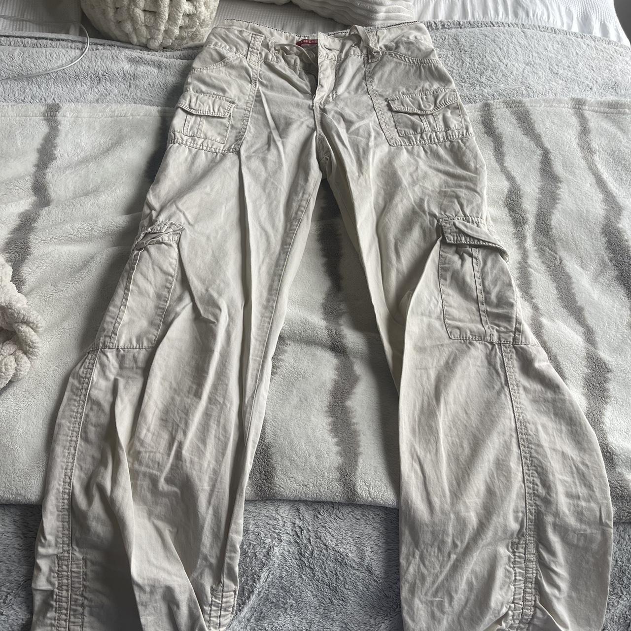 TAN VINTAGE UNION BAY LOW RISE CARGO PANTS - Depop