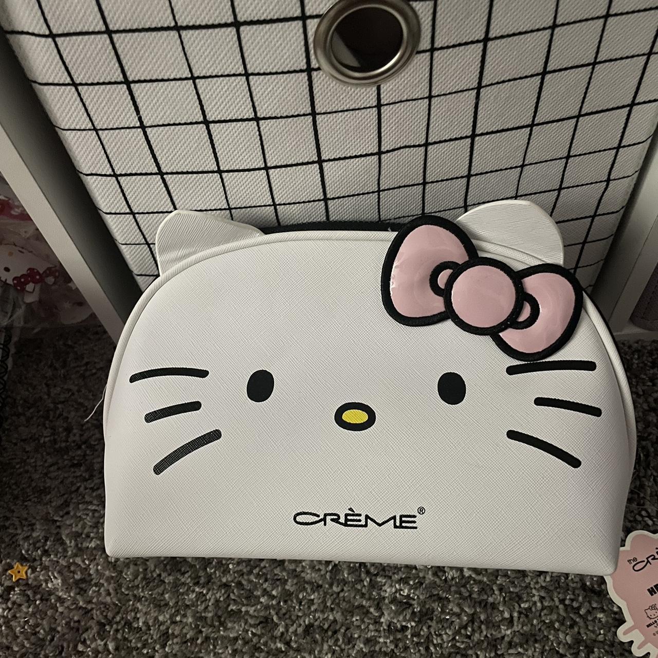 🎀 crème shoppe x hello kitty makeup bag brand new... - Depop
