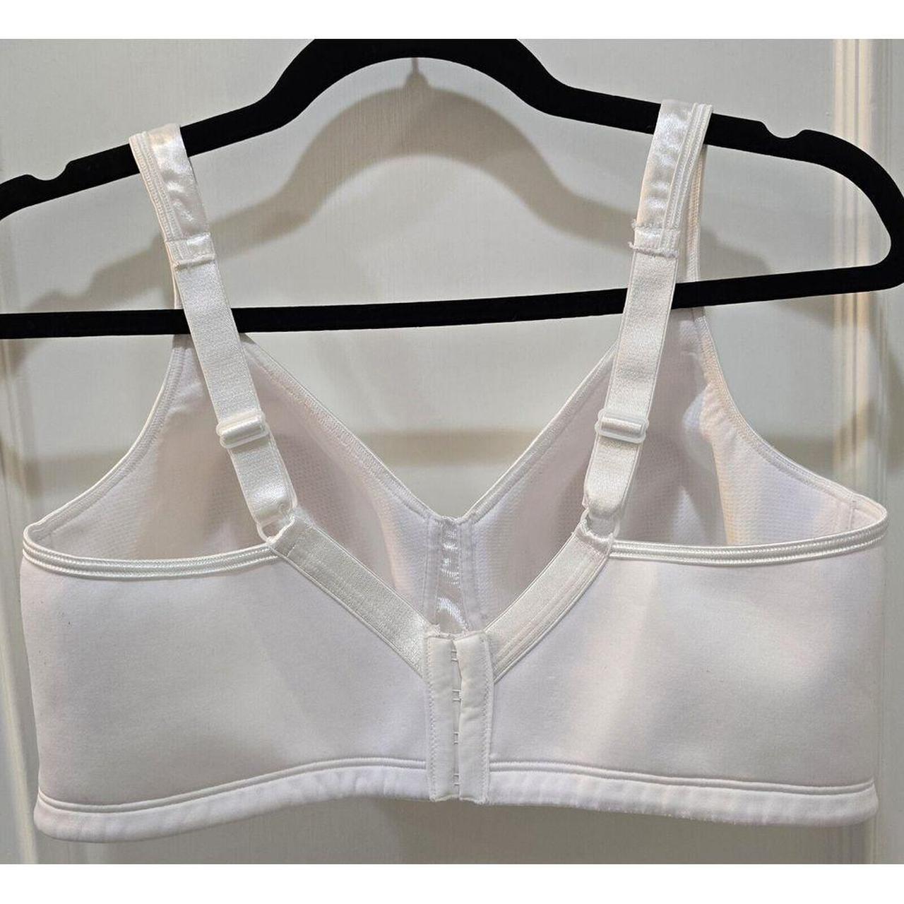 Playtex® Bra 18-Hour Sensationally Sleek... - Depop