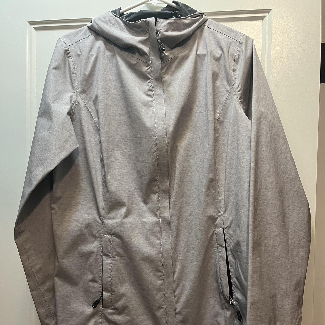 32 Degree Cool Windbreaker - Depop