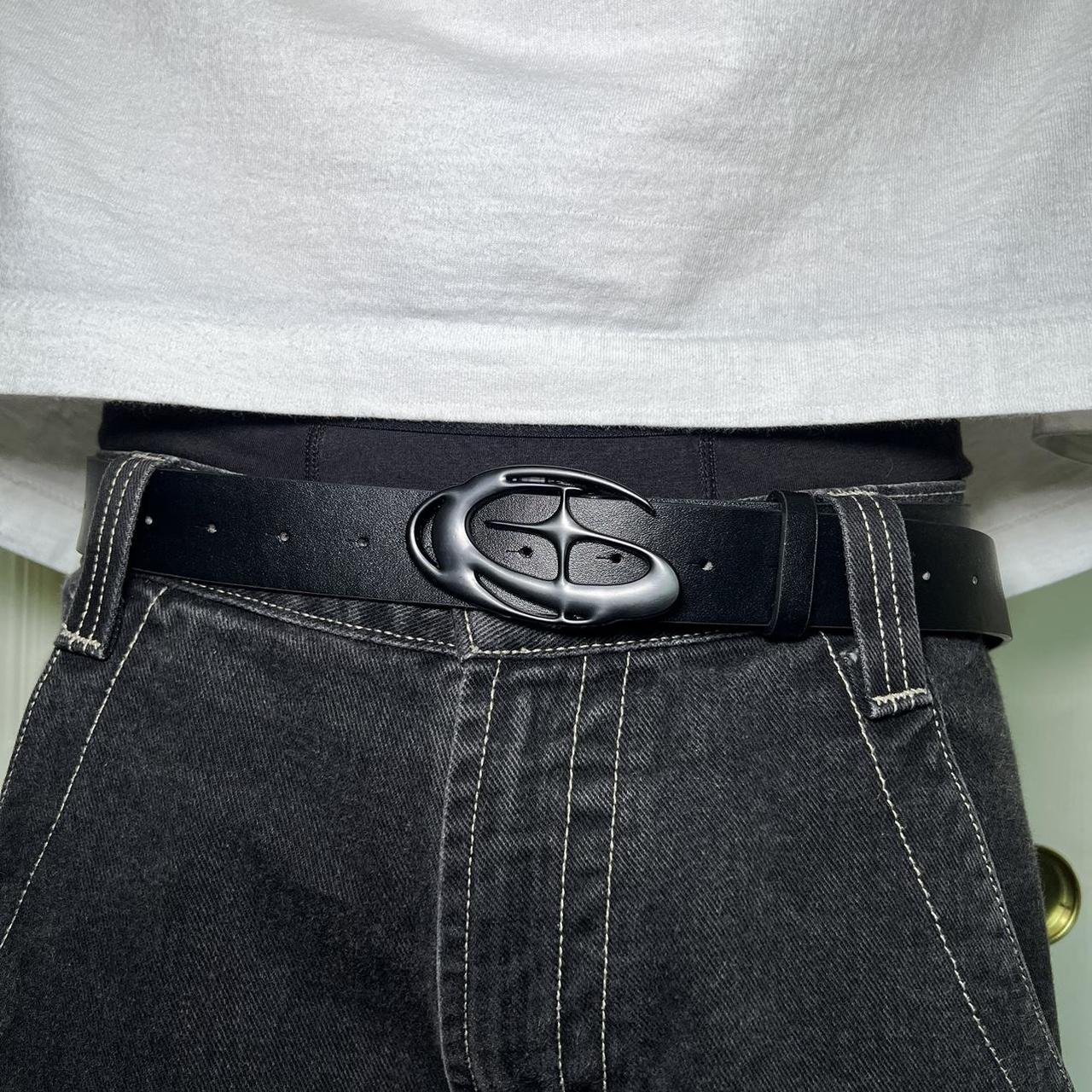 y2k 2000s star futuristic cross emblem black grunge... - Depop