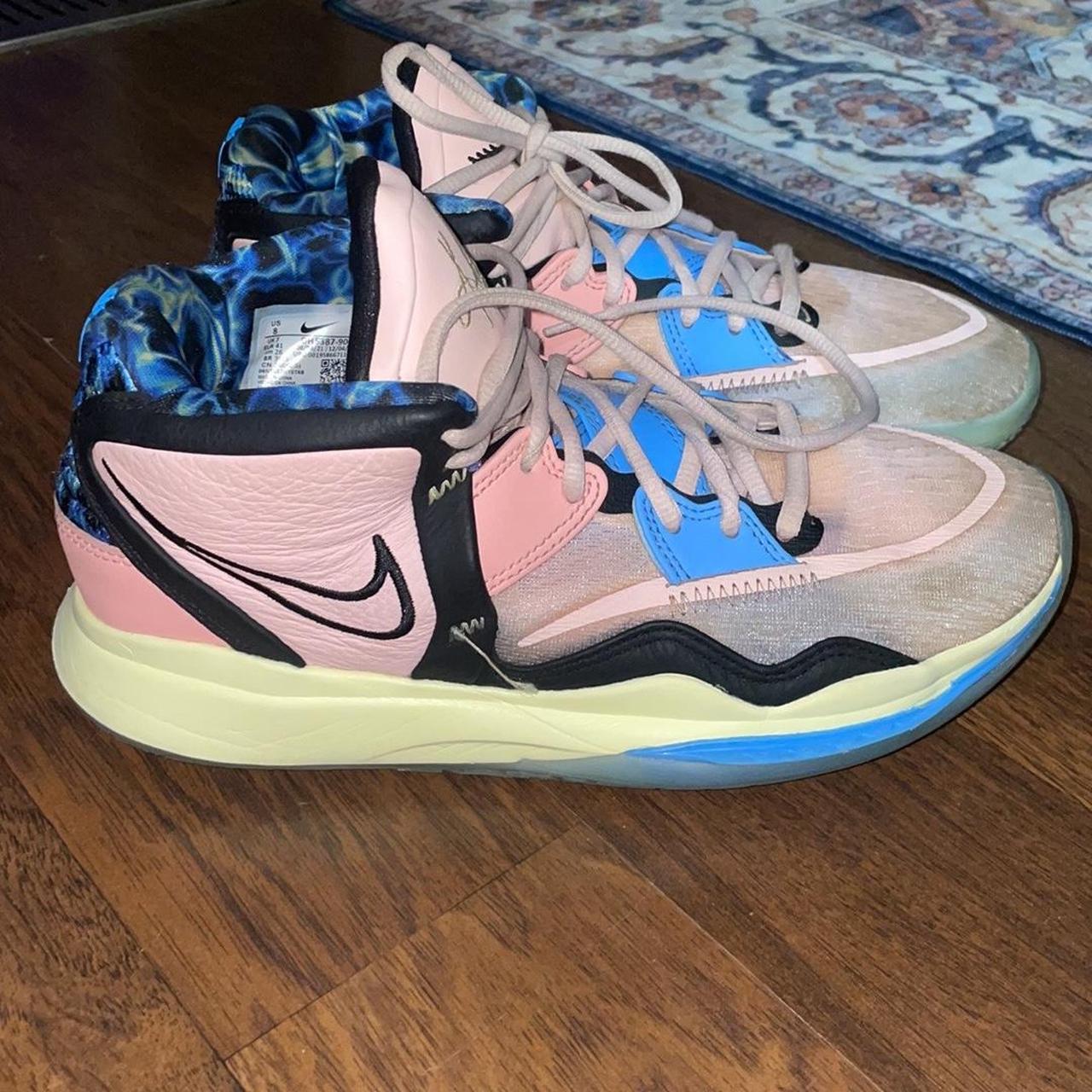 NIKE KYRIE infinity “valentines day” woman’s size 8... - Depop