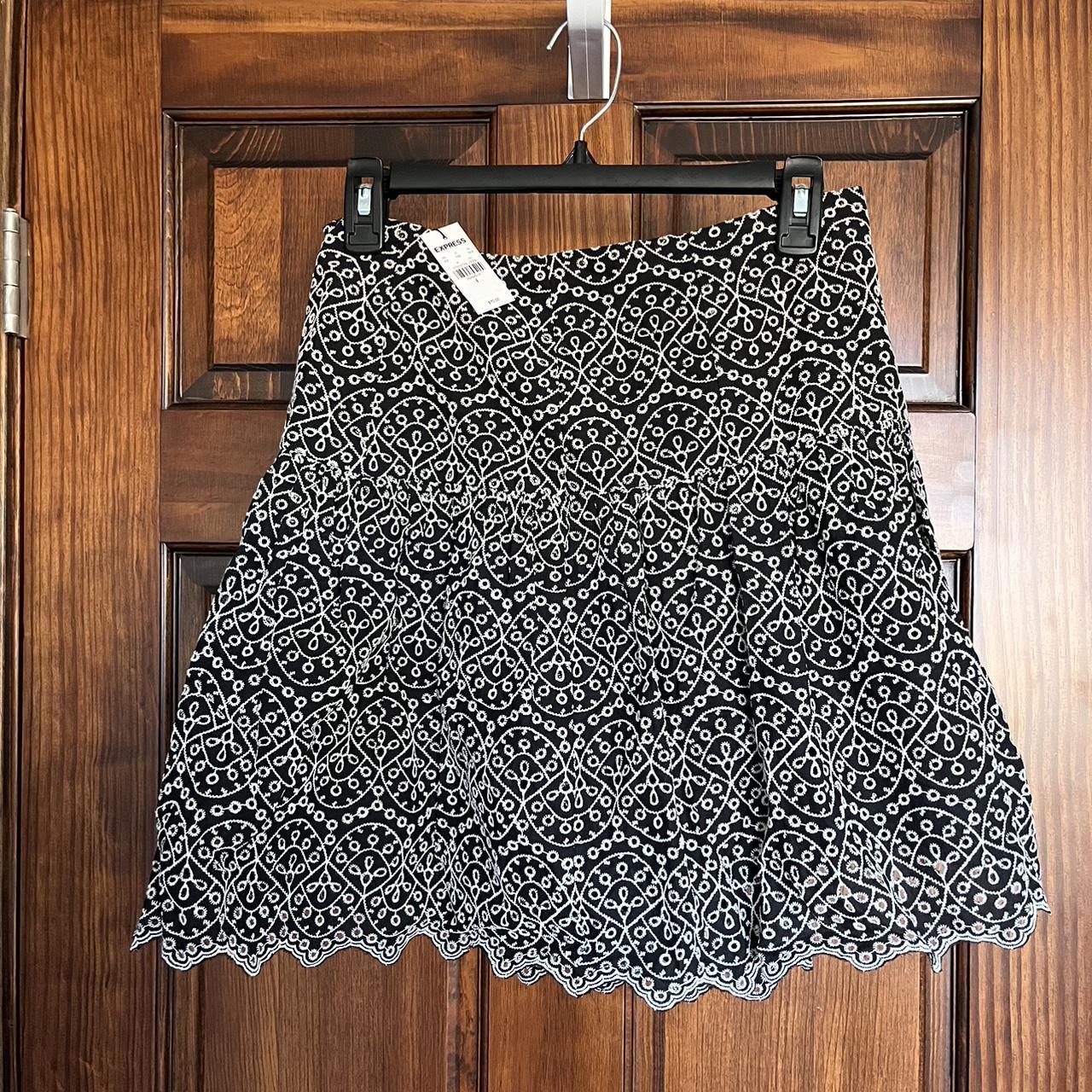 Express skirt - Depop