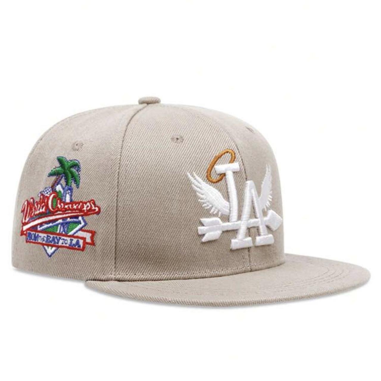 La Hat. BRAND NEW! Large SnapBack! - Depop