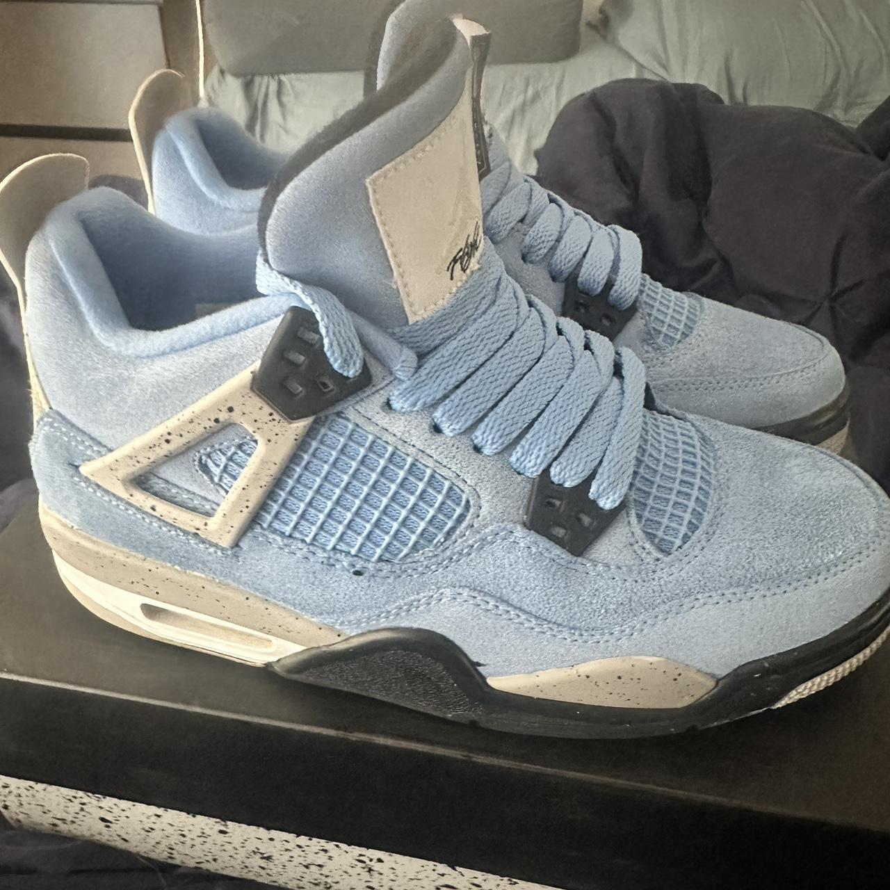 UNC 4s size 6Y=7.5 Women’s - Depop