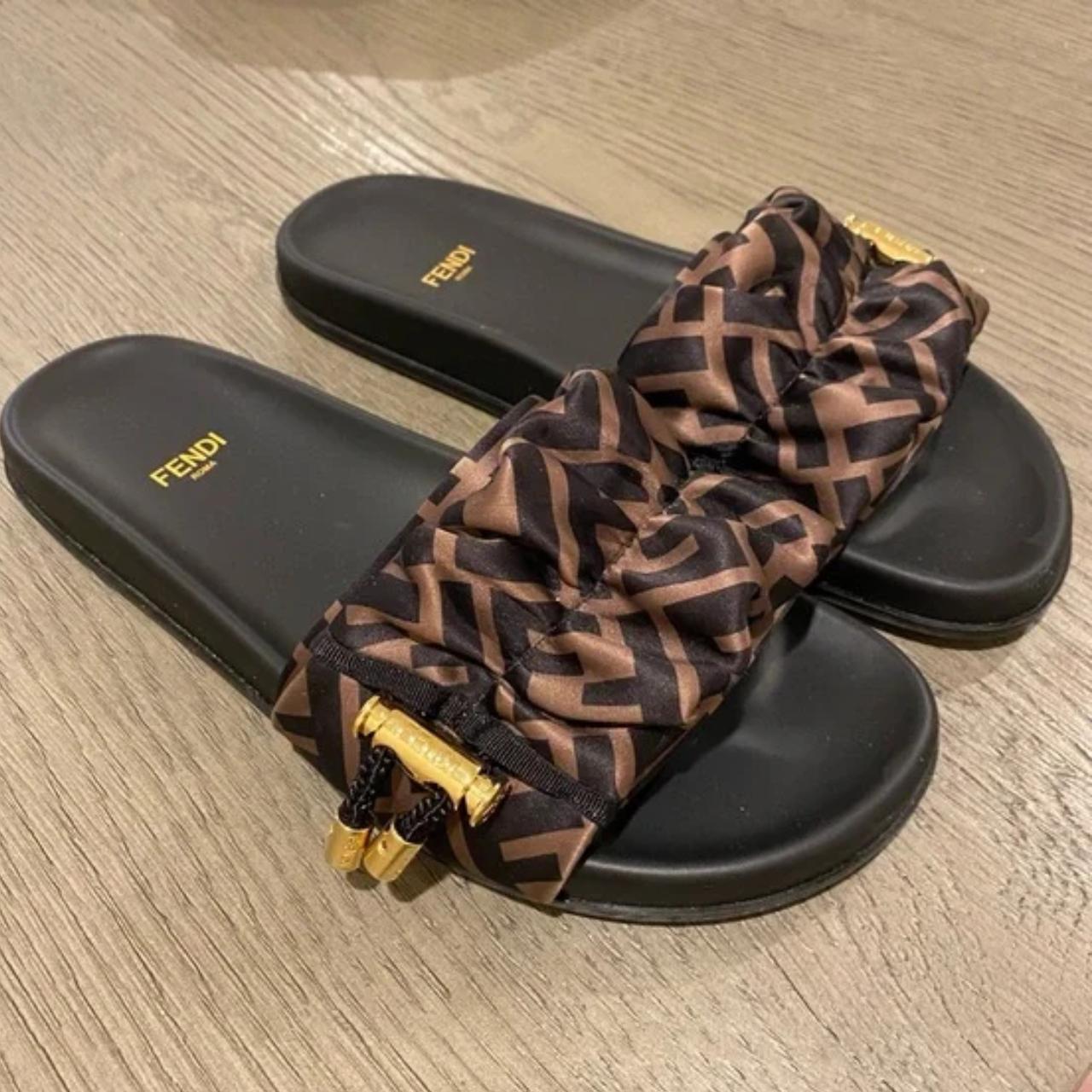 FENDI slides size 37 US 7 - Depop