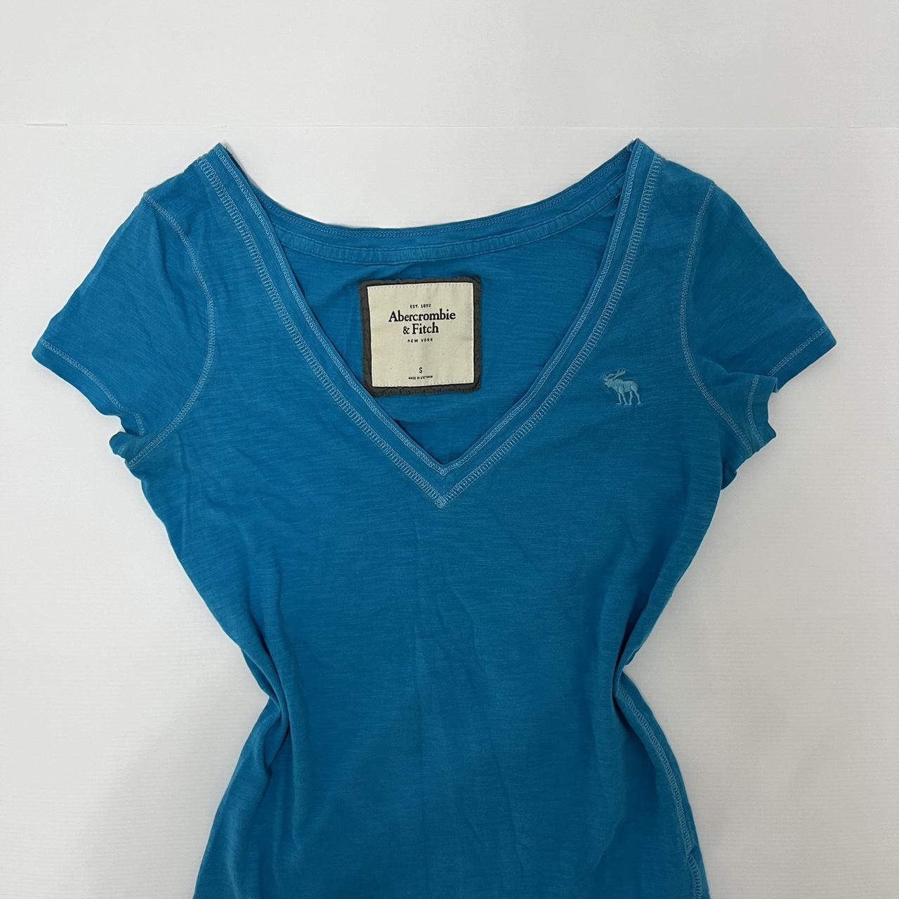 Y2K Abercrombie & Fitch v-neck Size small This... - Depop