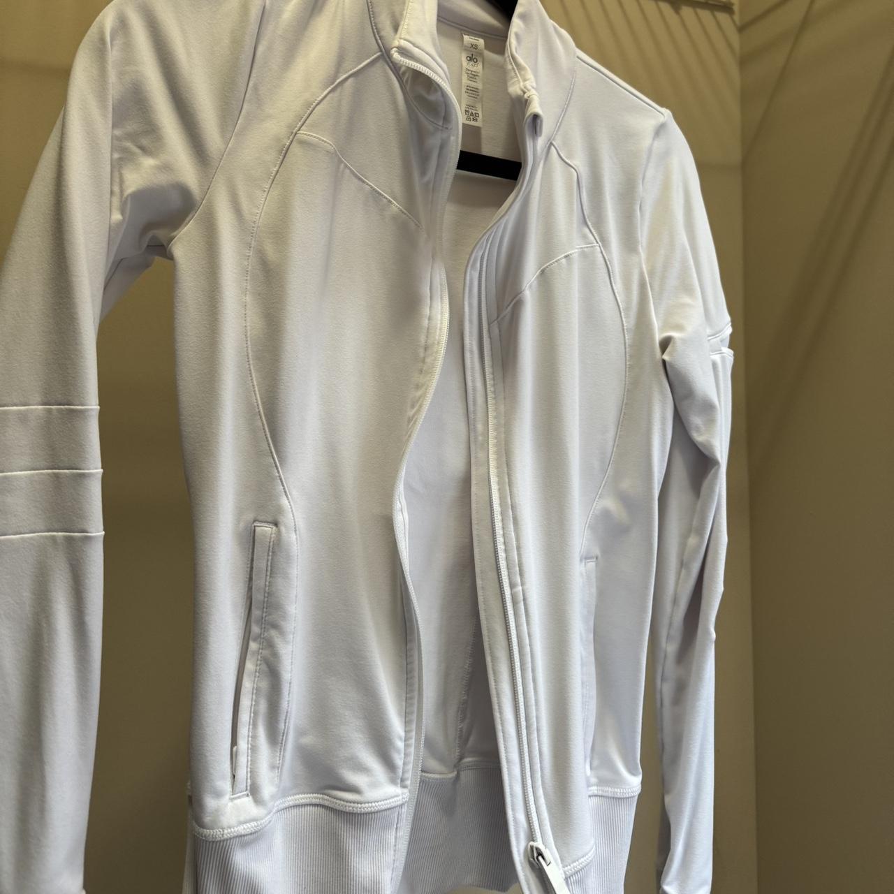 Alo workout zip up - Depop