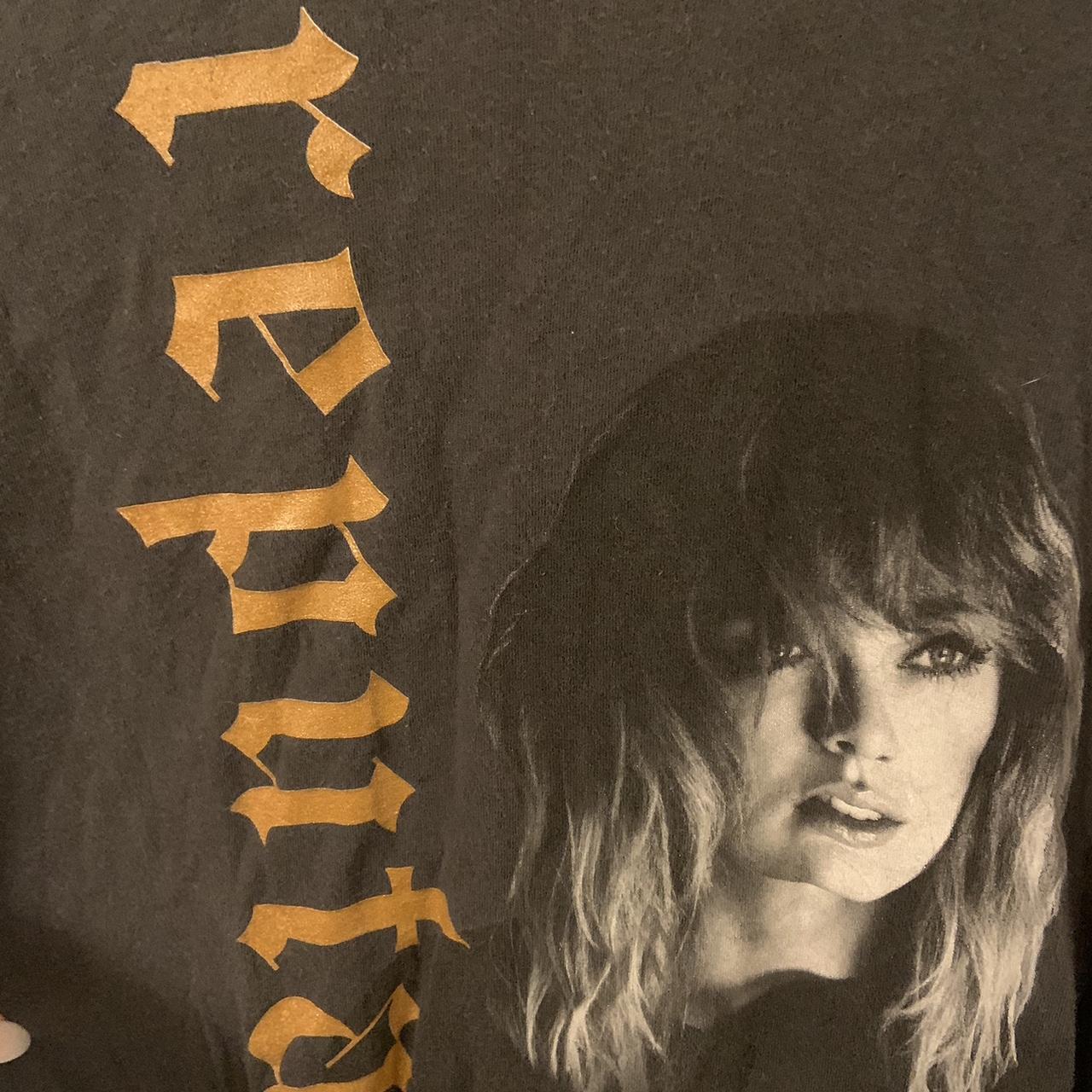 Taylor swift reputation tour tee - Depop