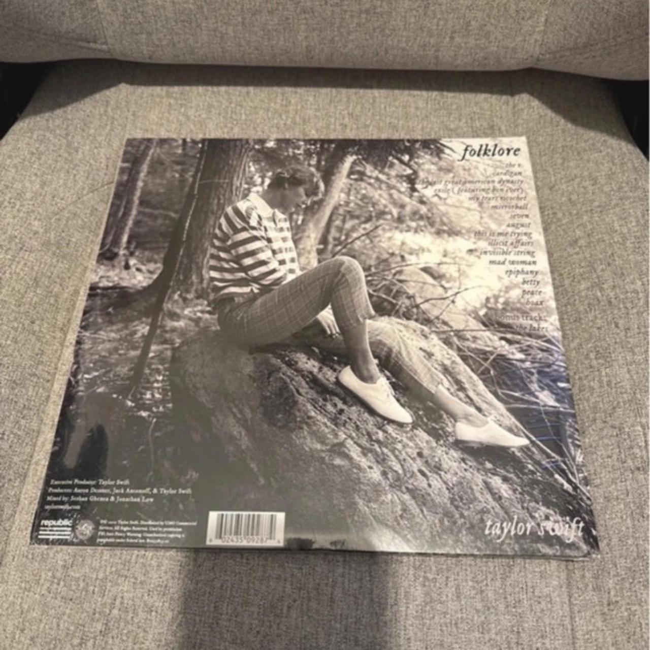 Taylor Swift Folklore Vinyl USA EXCLUSIVE Limited... - Depop