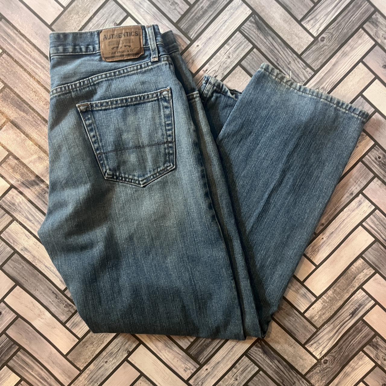 Authentic vintage Levi signature straight fit jeans... - Depop