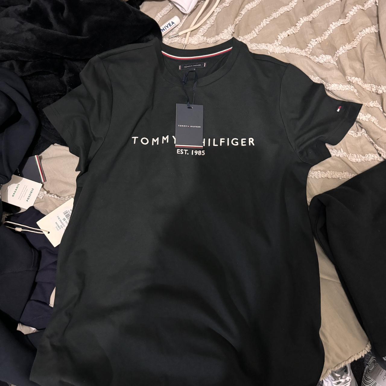Medium Tommy brand new - Depop