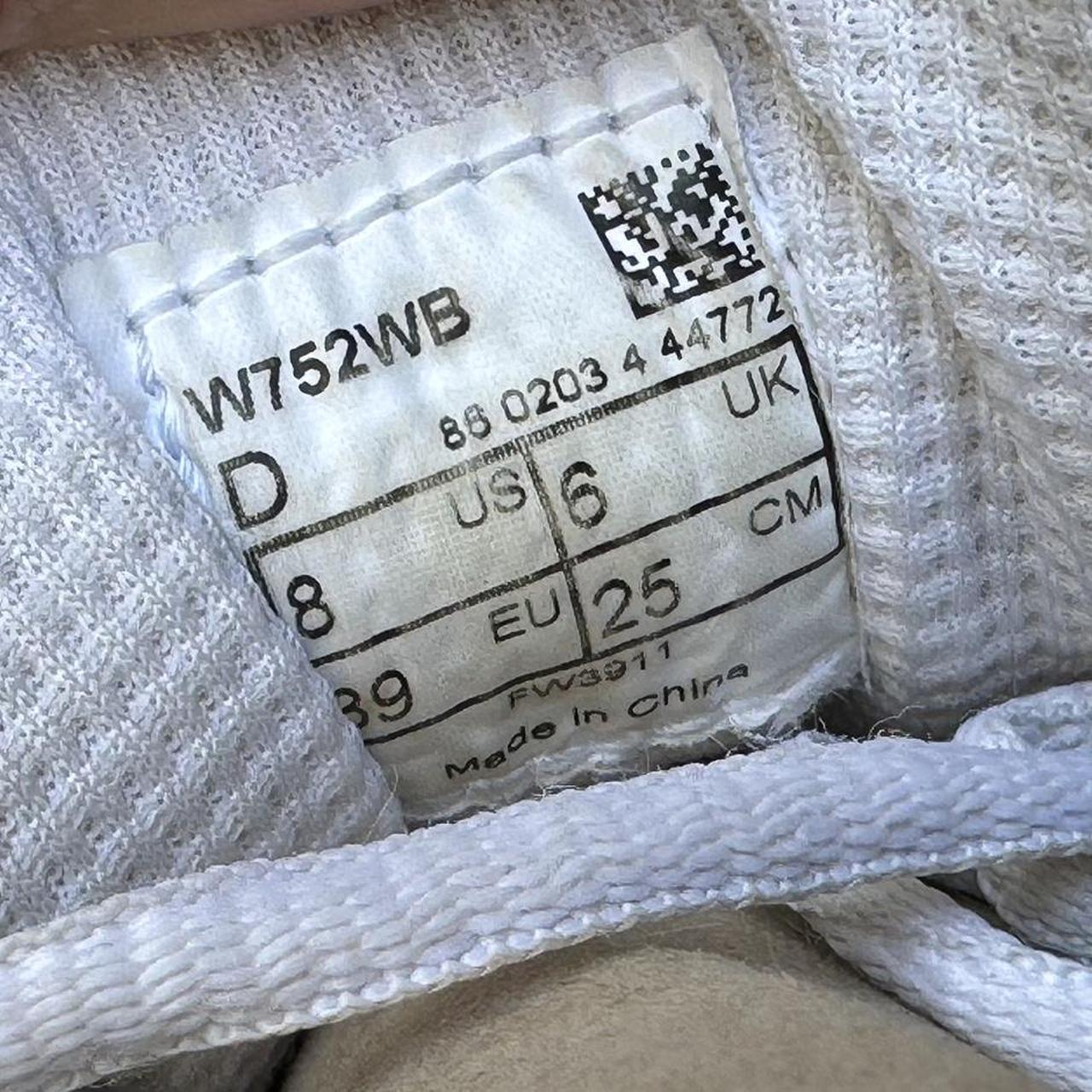 Vintage 90s New Balance 752 Womens Size 8 Spell Out... - Depop