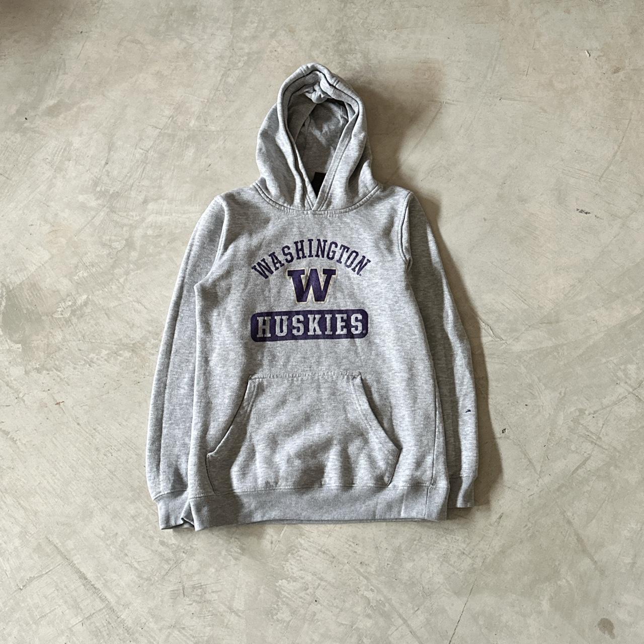 Washington Huskies Sweatshirt Has minimal blue... - Depop