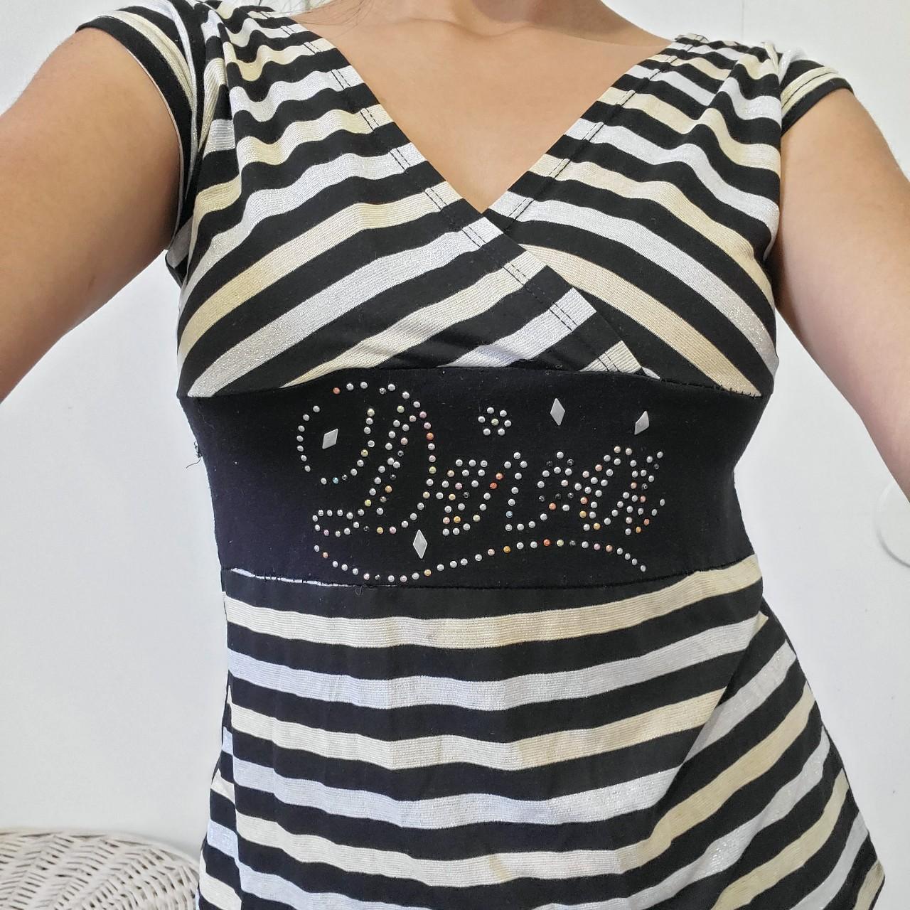 Diva y2k top •no tags •flaws -hole at the very... | Depop