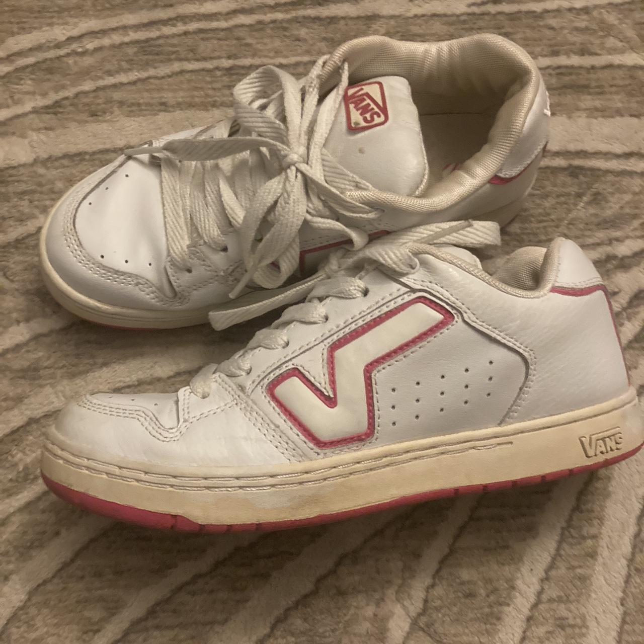 Vintage chunky vans upland pink white womens size 8 - Depop