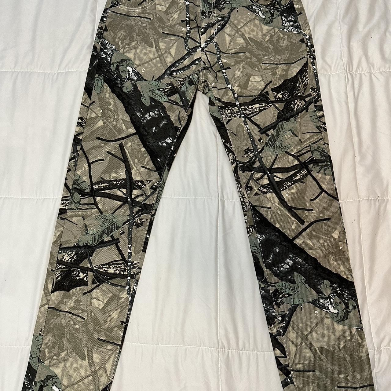 Camo denim jeans - Depop