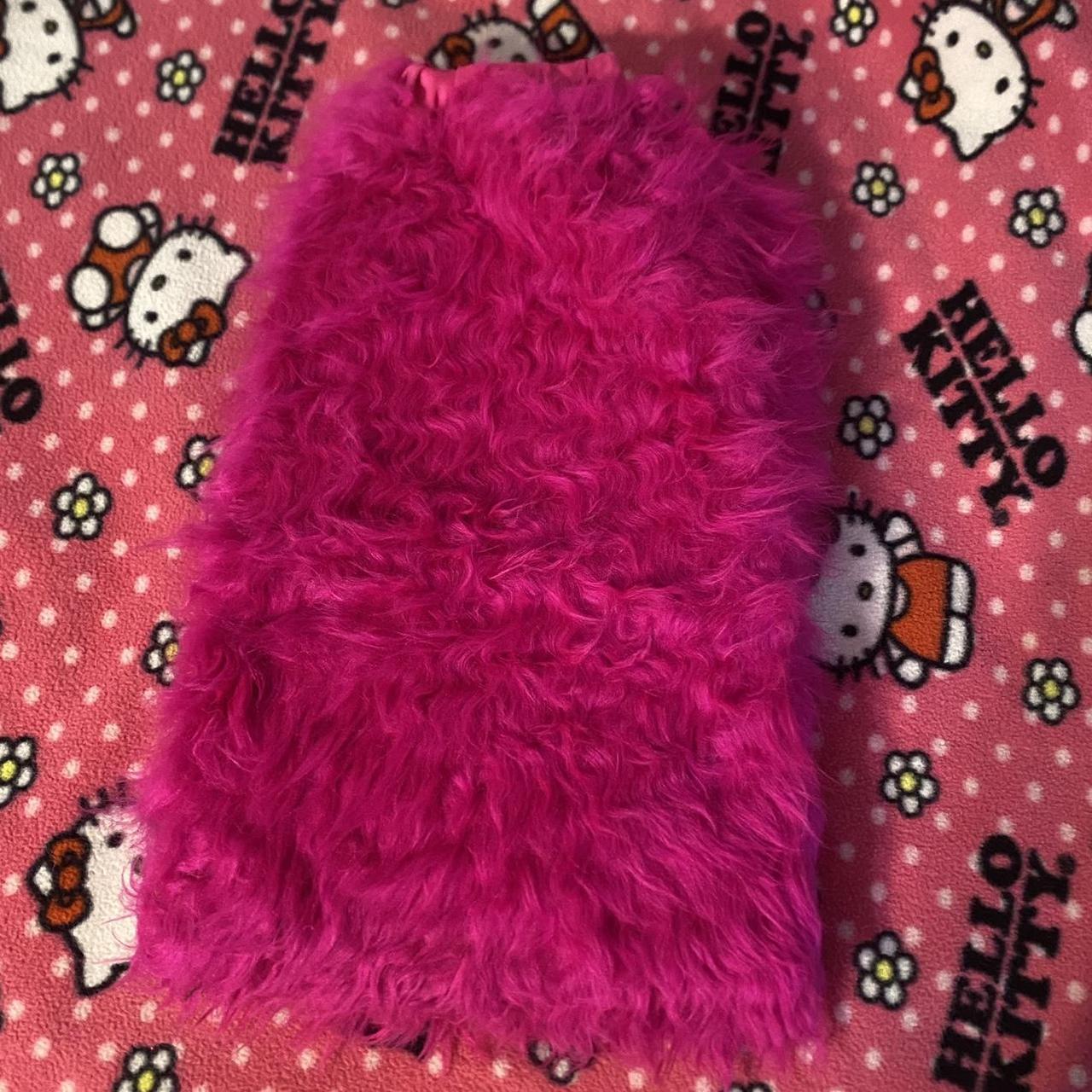 Hot pink fuzzy leg warmers #rave #alternative #pink... - Depop